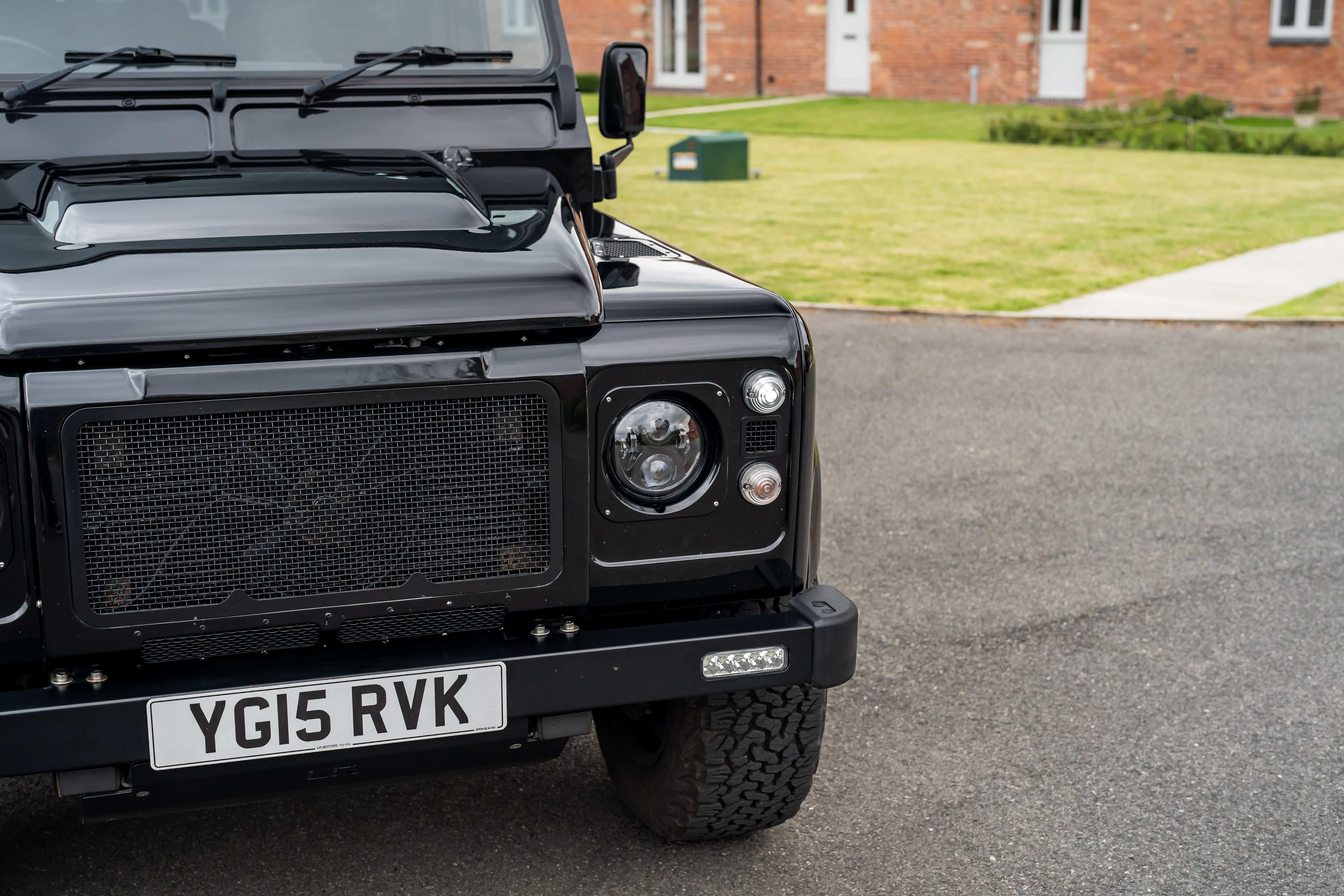 2015 LAND ROVER DEFENDER 110 XS UTILITY 'TWISTED'