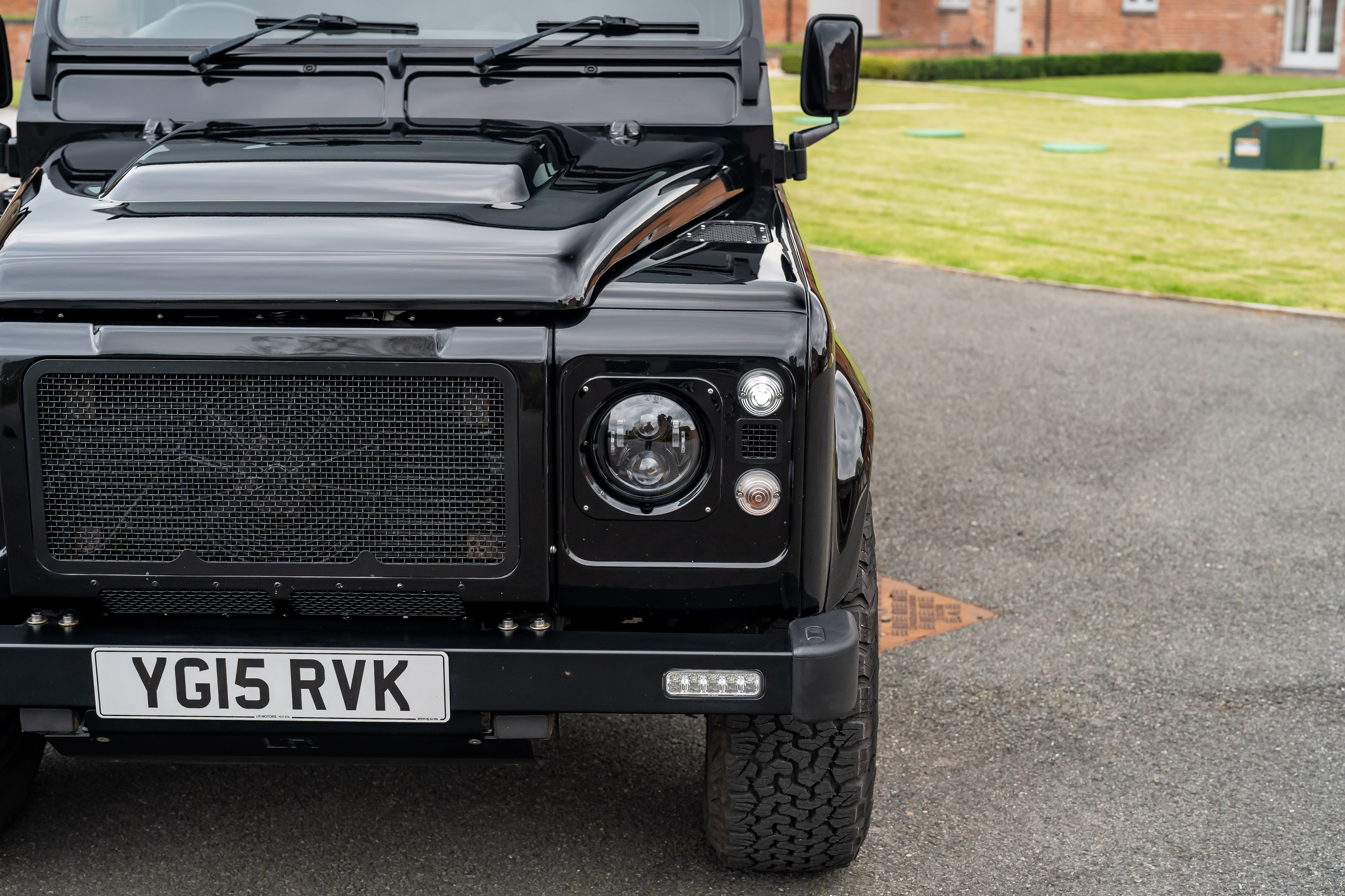 2015 LAND ROVER DEFENDER 110 XS UTILITY 'TWISTED'