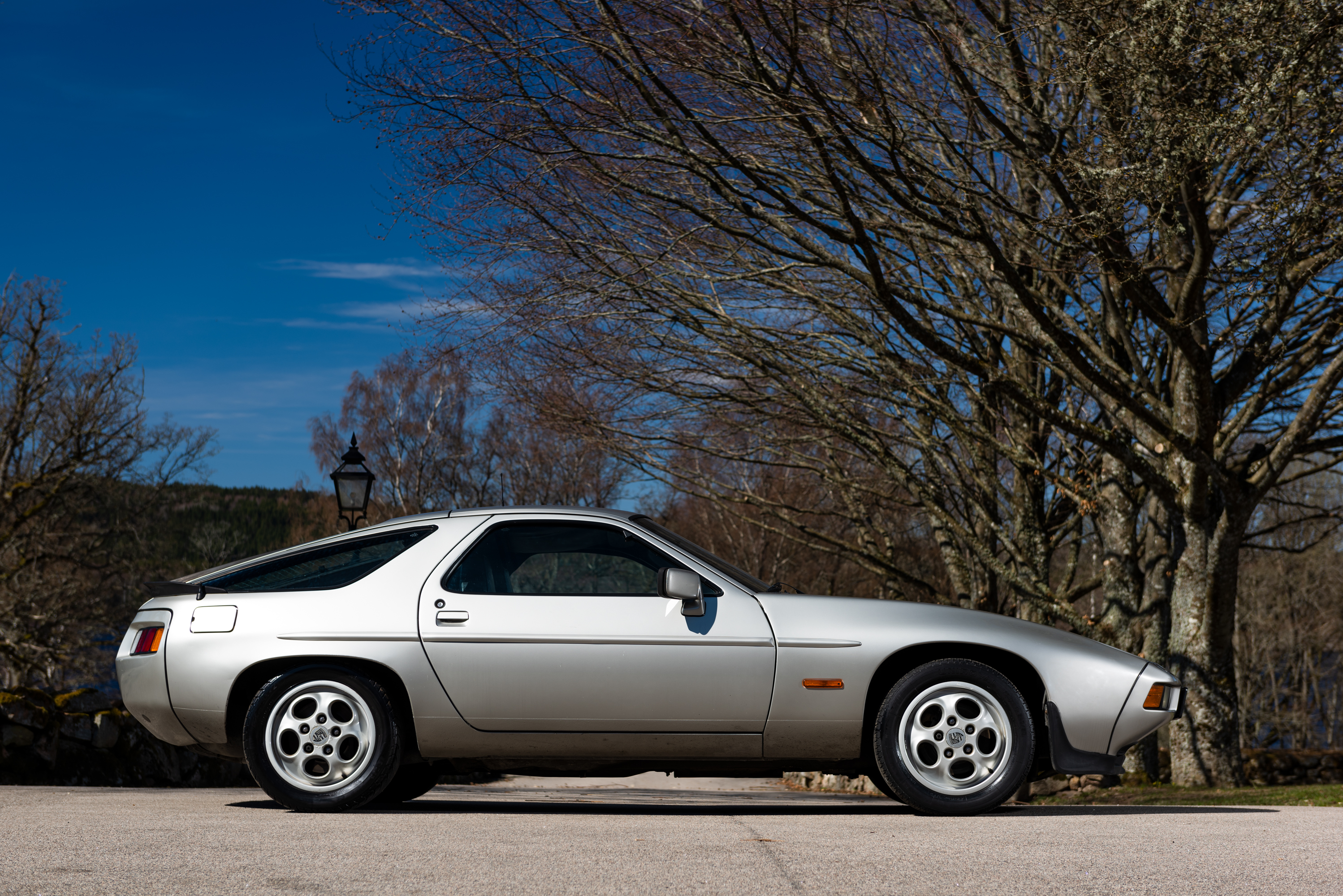 1984 PORSCHE 928 S