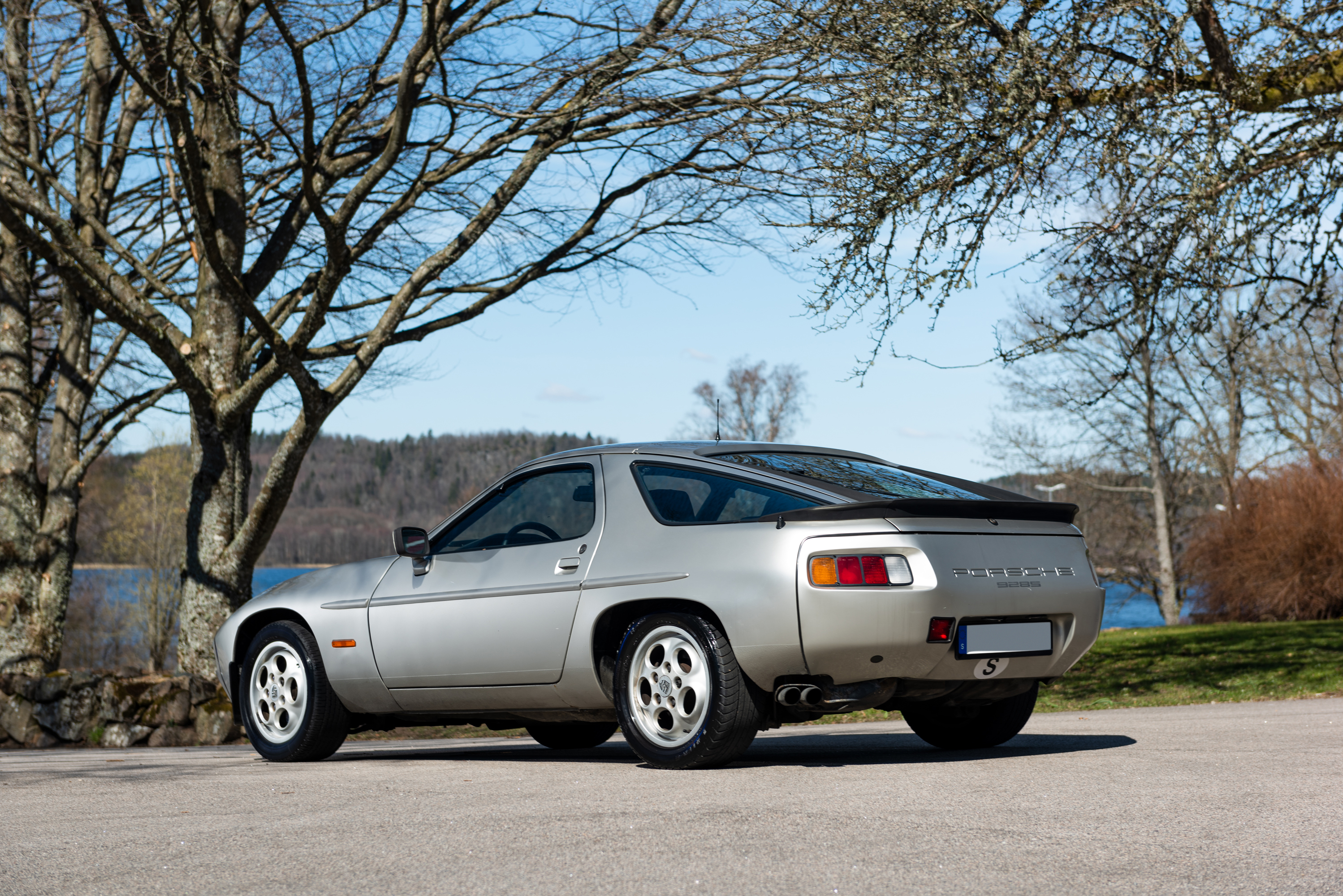 1984 PORSCHE 928 S