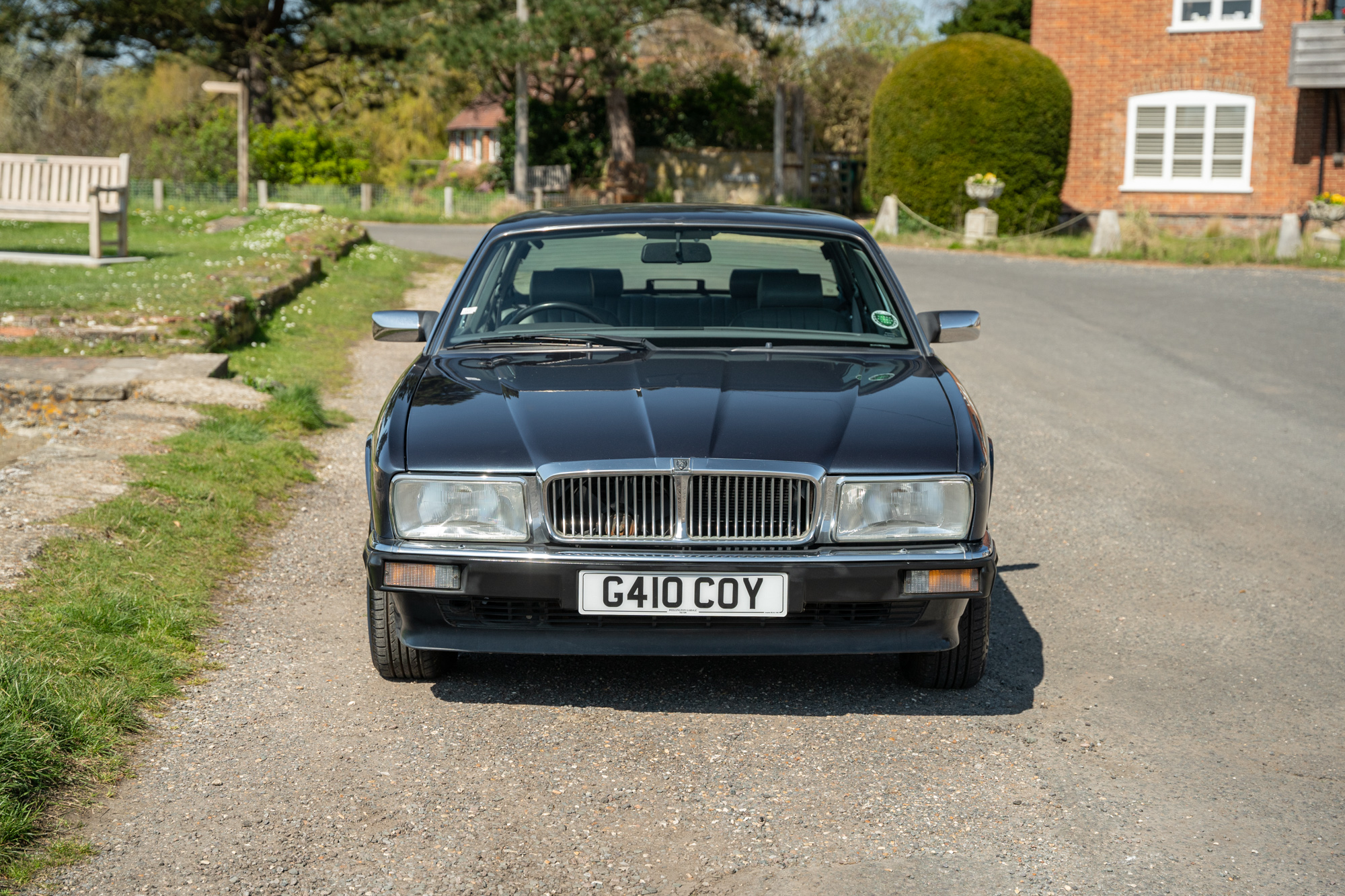 1990 JAGUAR XJ SOVEREIGN 4.0 for sale by auction in Chichester, West ...
