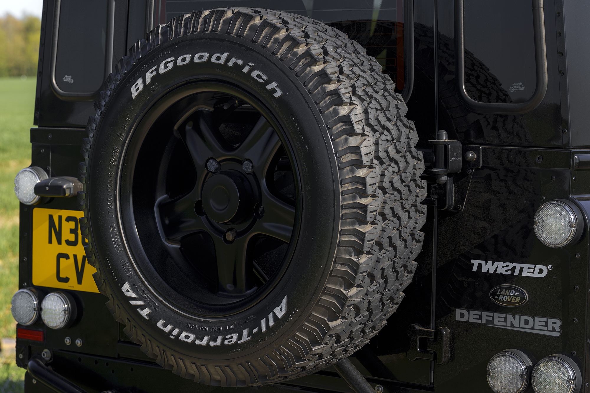 2012 LAND ROVER DEFENDER 90 XS 'TWISTED'