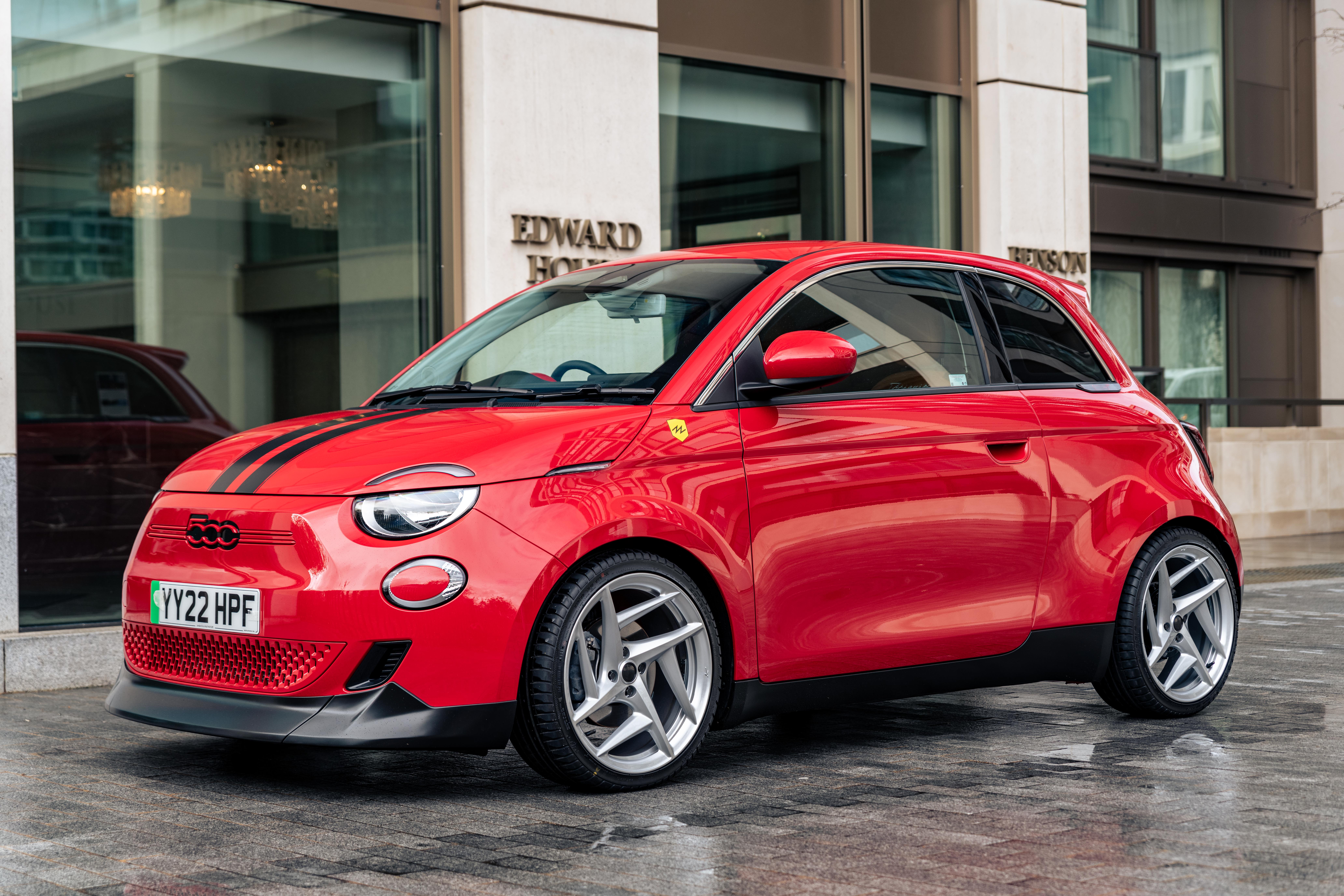 2022 FIAT 500E 'DESIGNIO' BY KAHN - 400 MILES - VAT Q