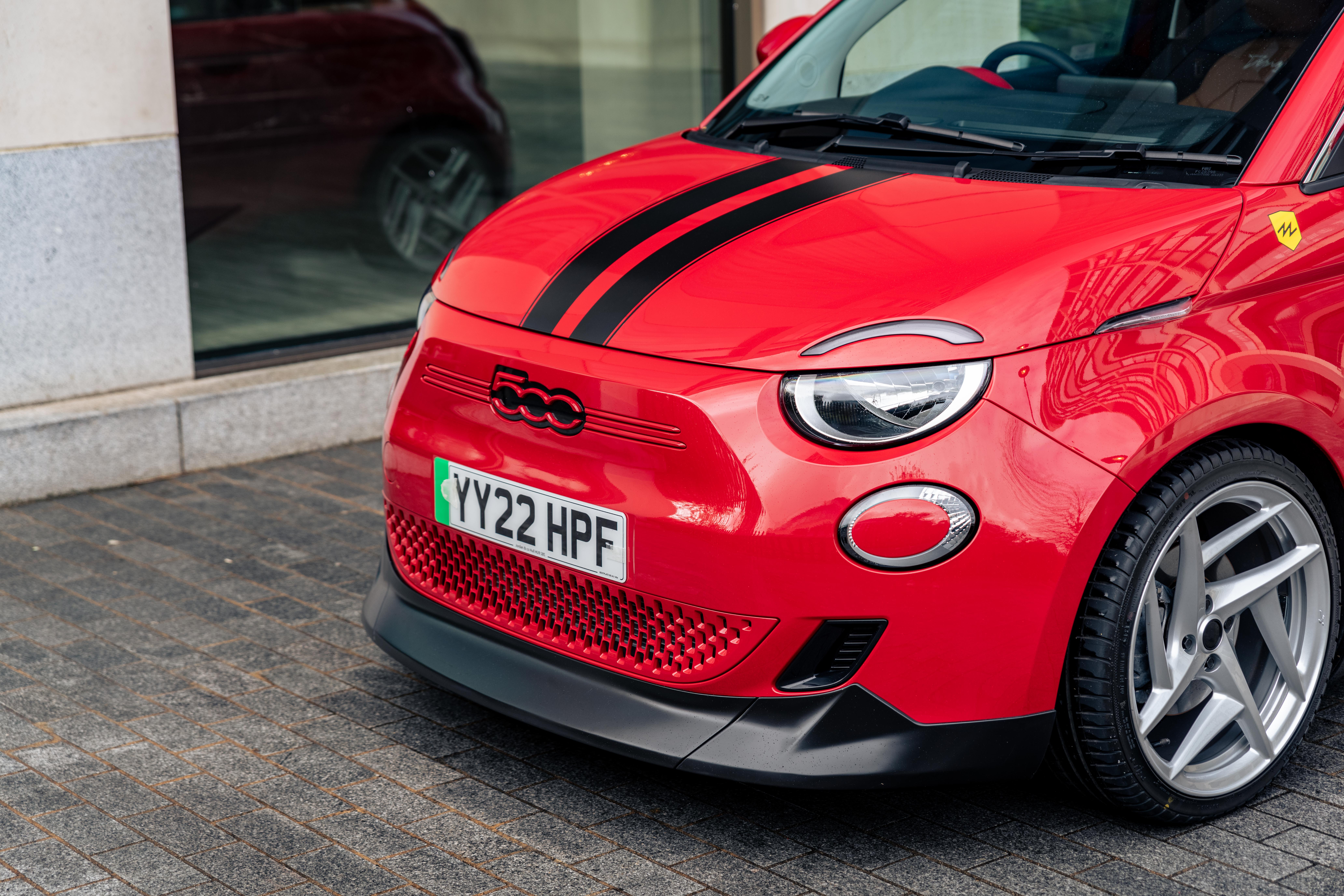 2022 FIAT 500E 'DESIGNIO' BY KAHN - 400 MILES - VAT Q