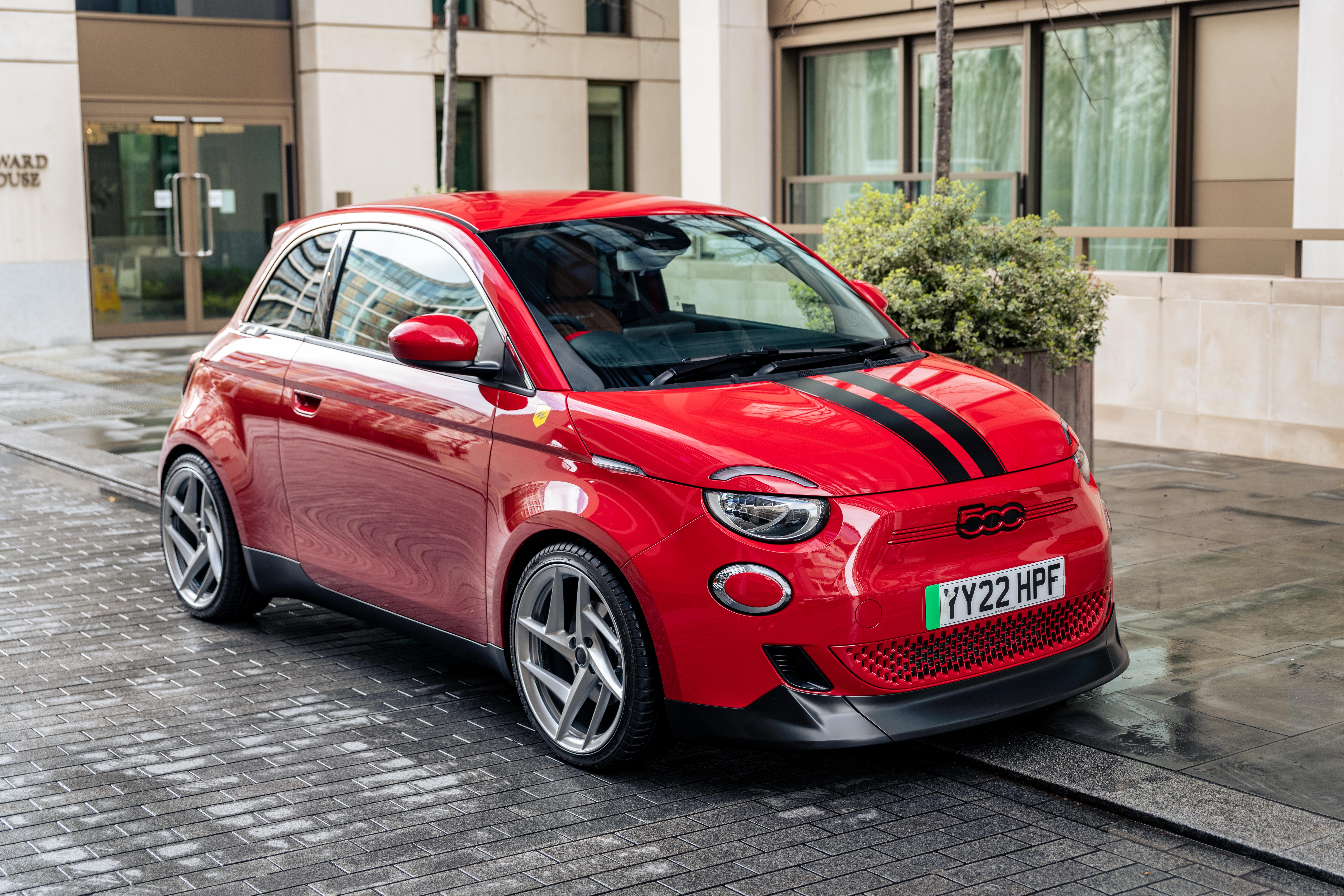 2022 FIAT 500E 'DESIGNIO' BY KAHN - 400 MILES - VAT Q