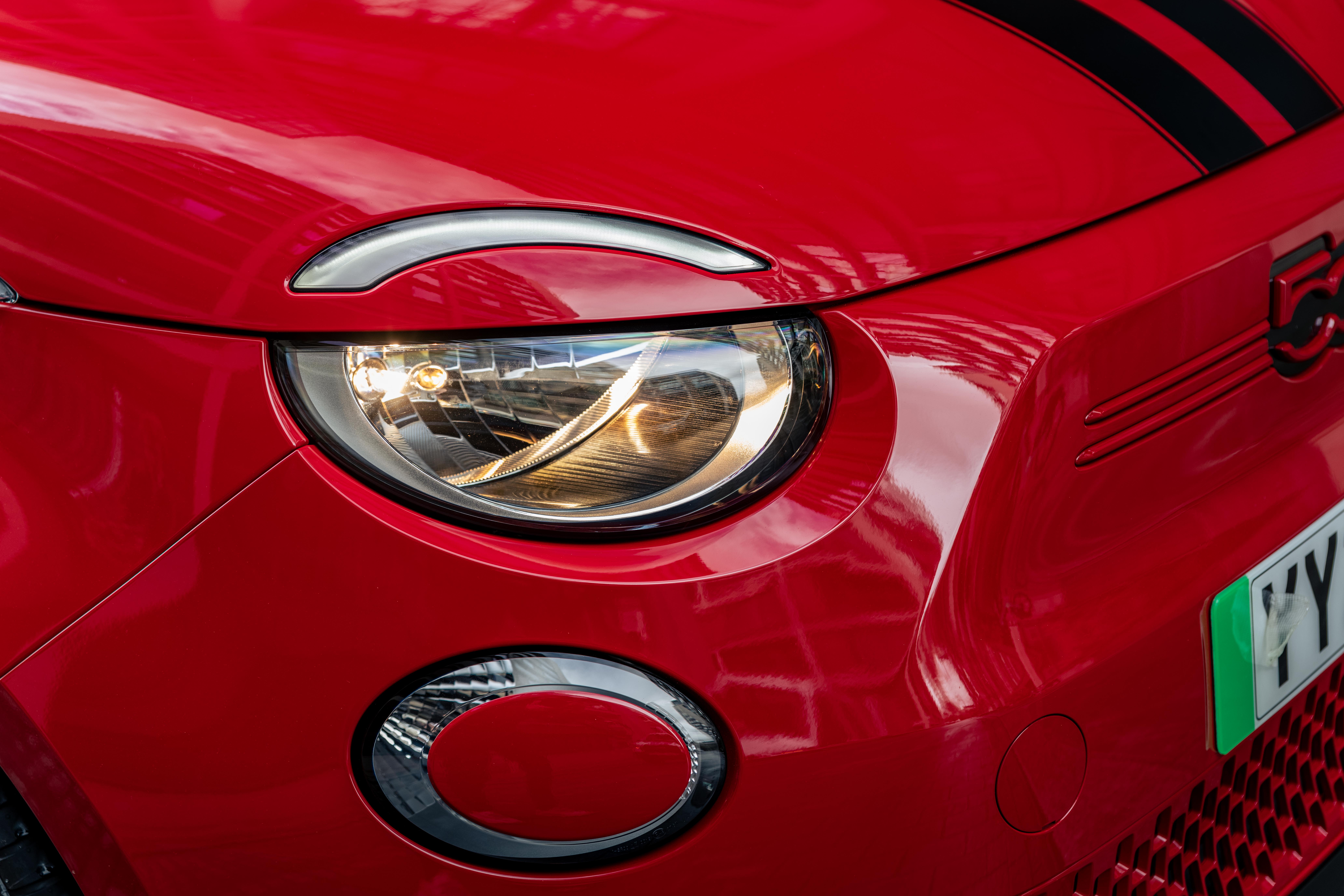 2022 FIAT 500E 'DESIGNIO' BY KAHN - 400 MILES - VAT Q