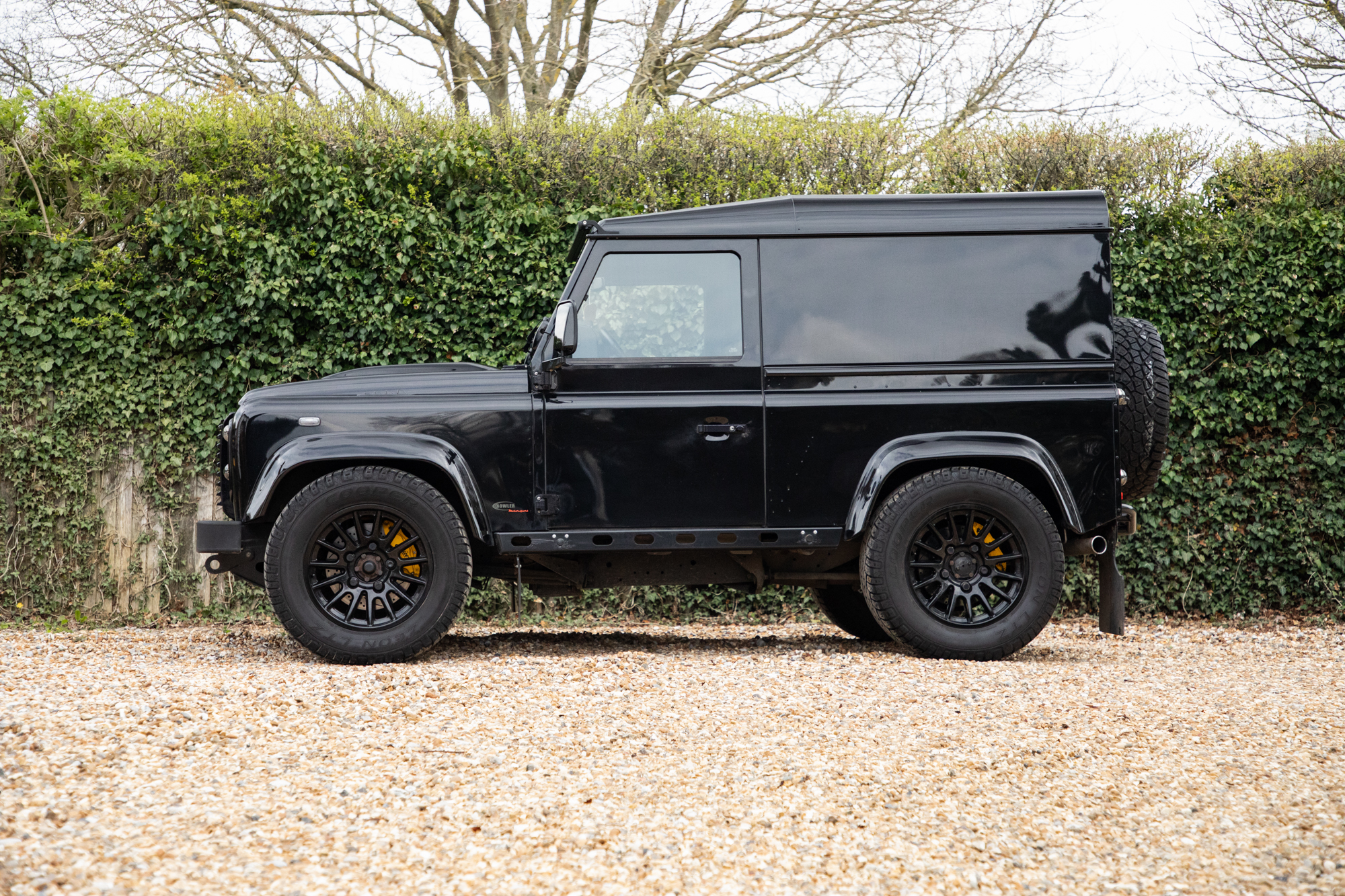 2013 LAND ROVER DEFENDER 90 - BOWLER