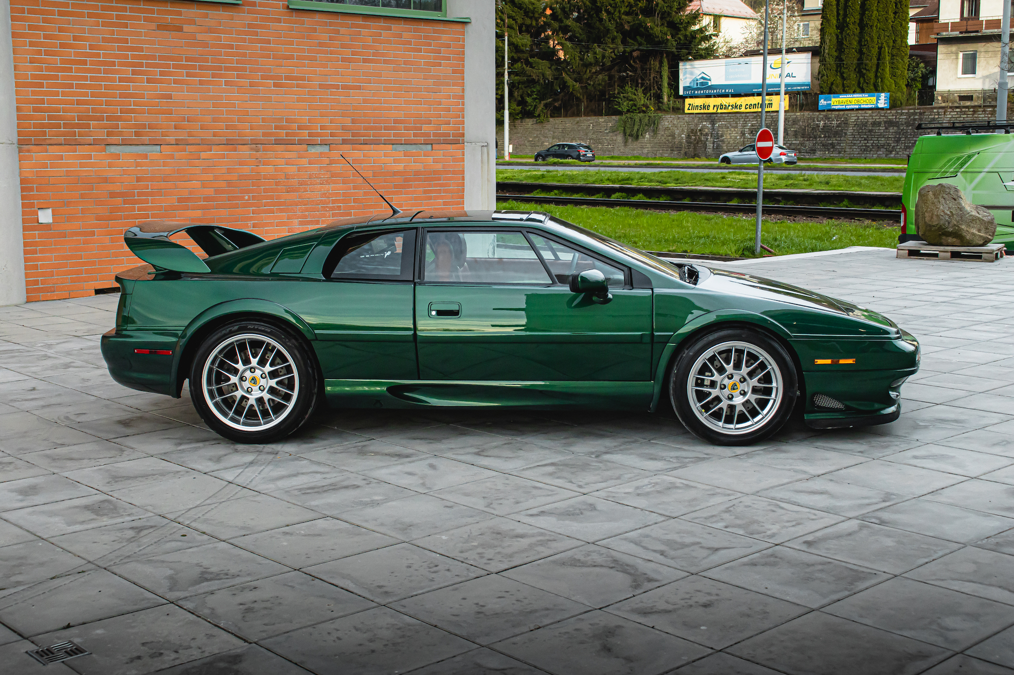 2004 LOTUS ESPRIT V8 'FINAL EDITION' - 998 MILES