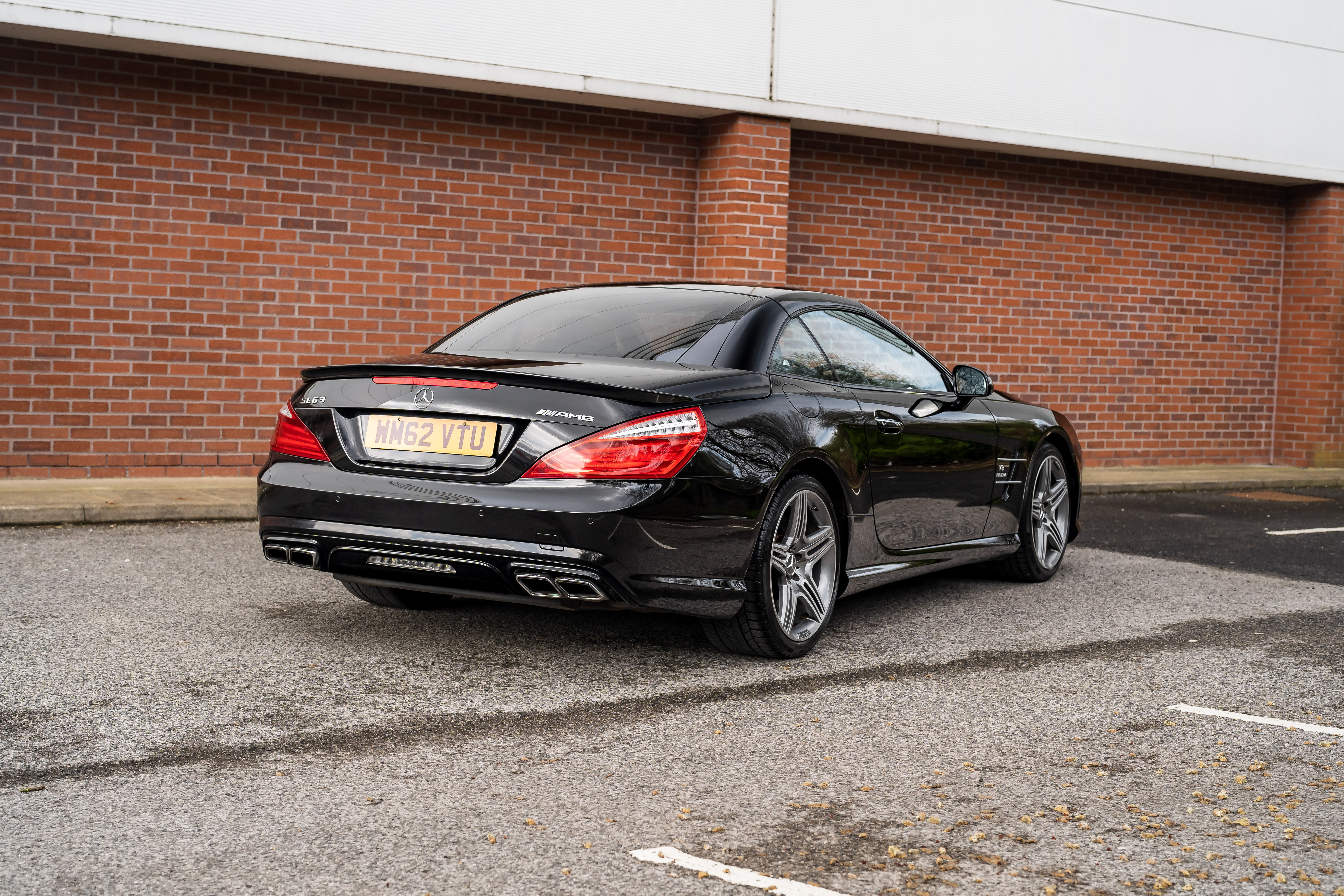 2012 MERCEDES-BENZ (R231) SL63 AMG