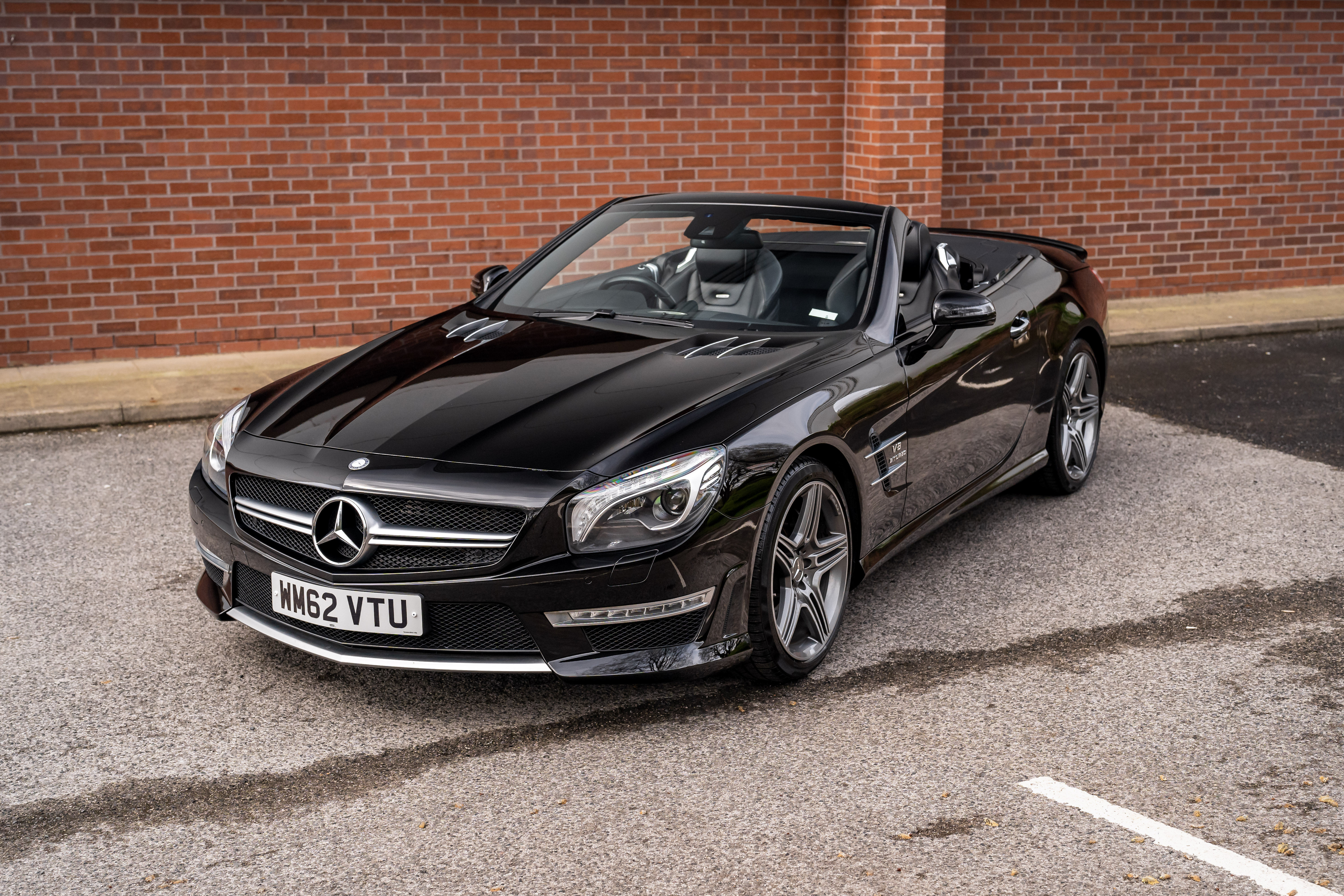 2012 MERCEDES-BENZ (R231) SL63 AMG