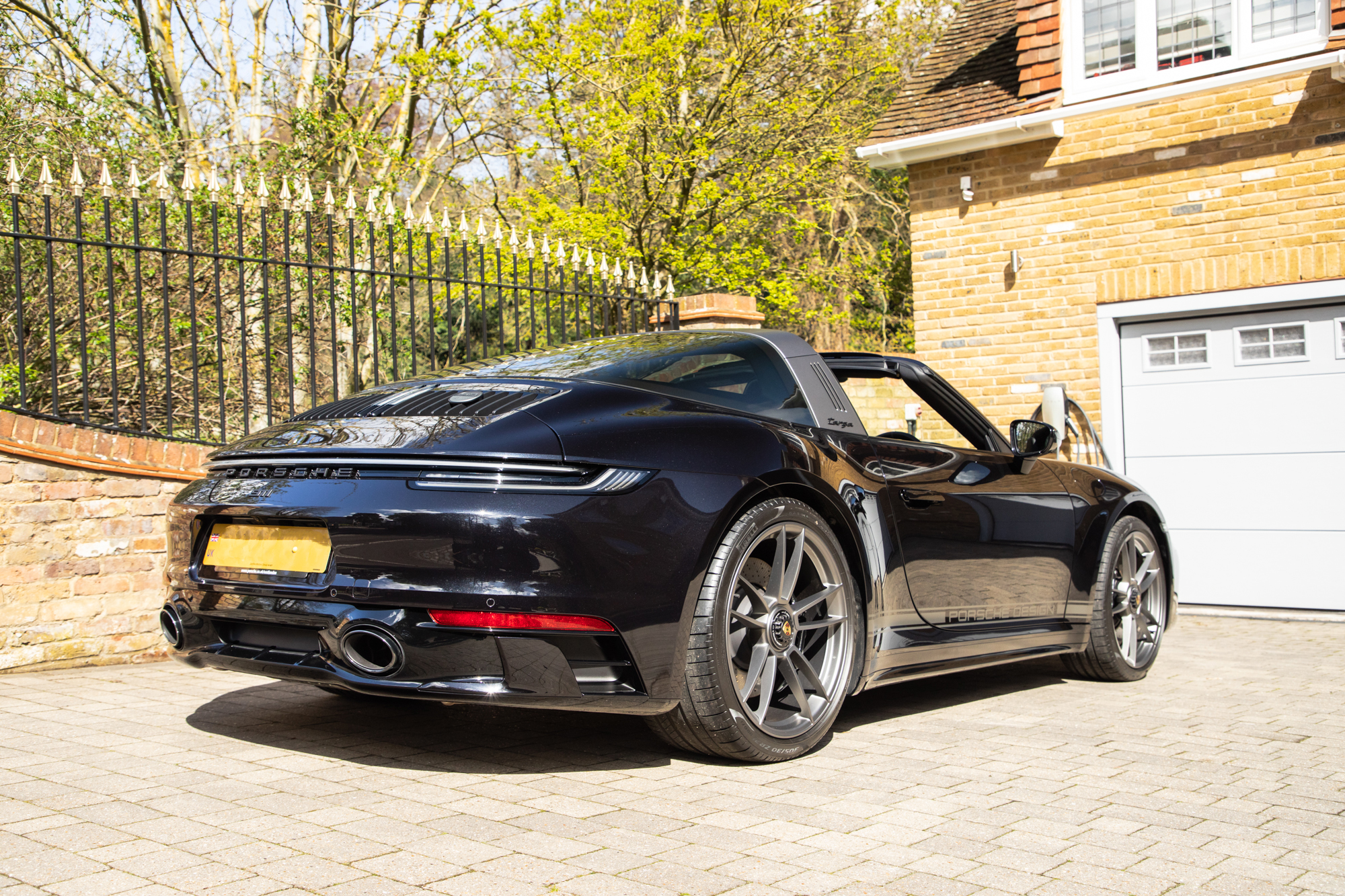 2022 PORSCHE 911 (992) TARGA - 50TH ANNIVERSARY EDITION - 21 MILES