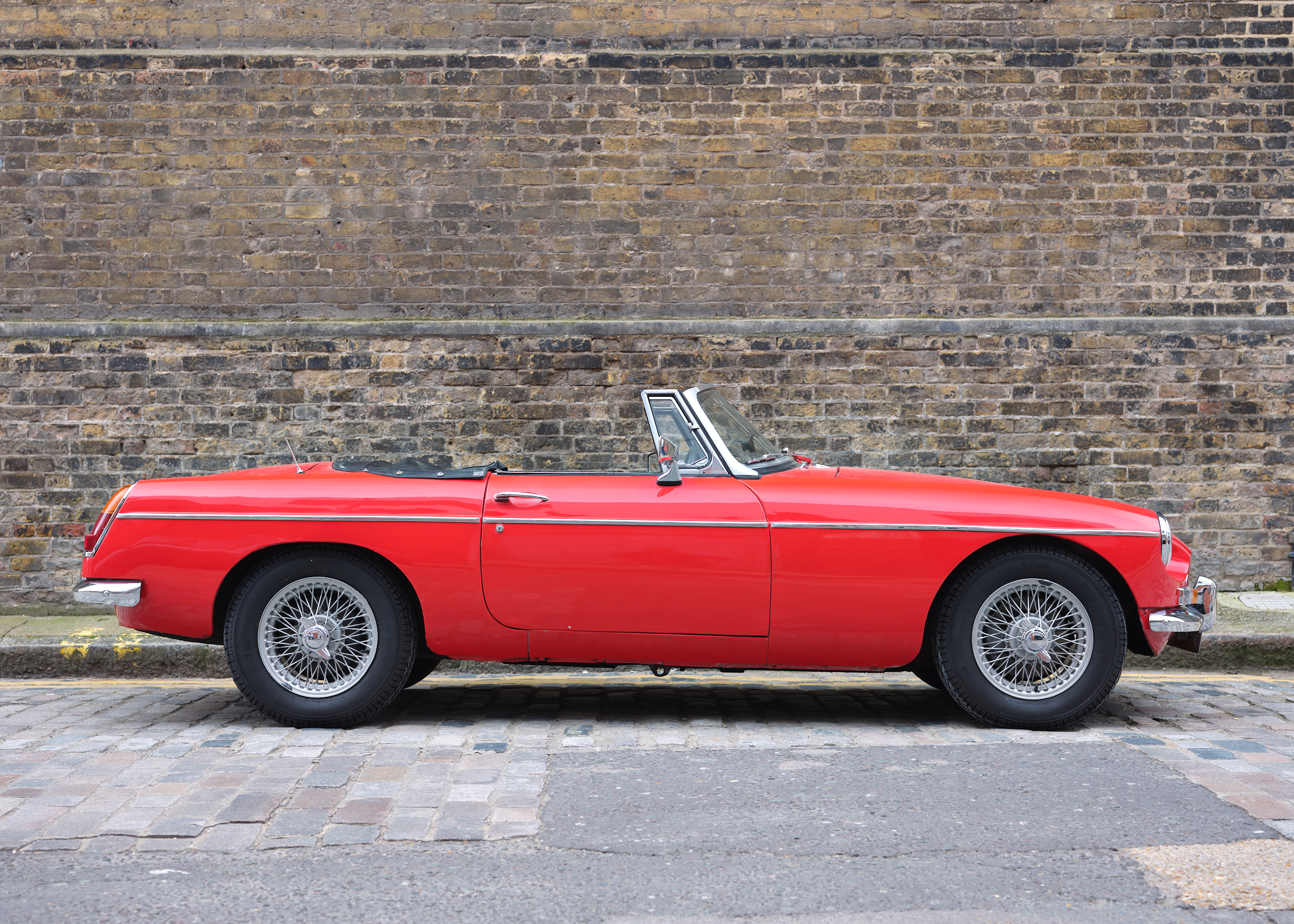 1966 MGB ROADSTER