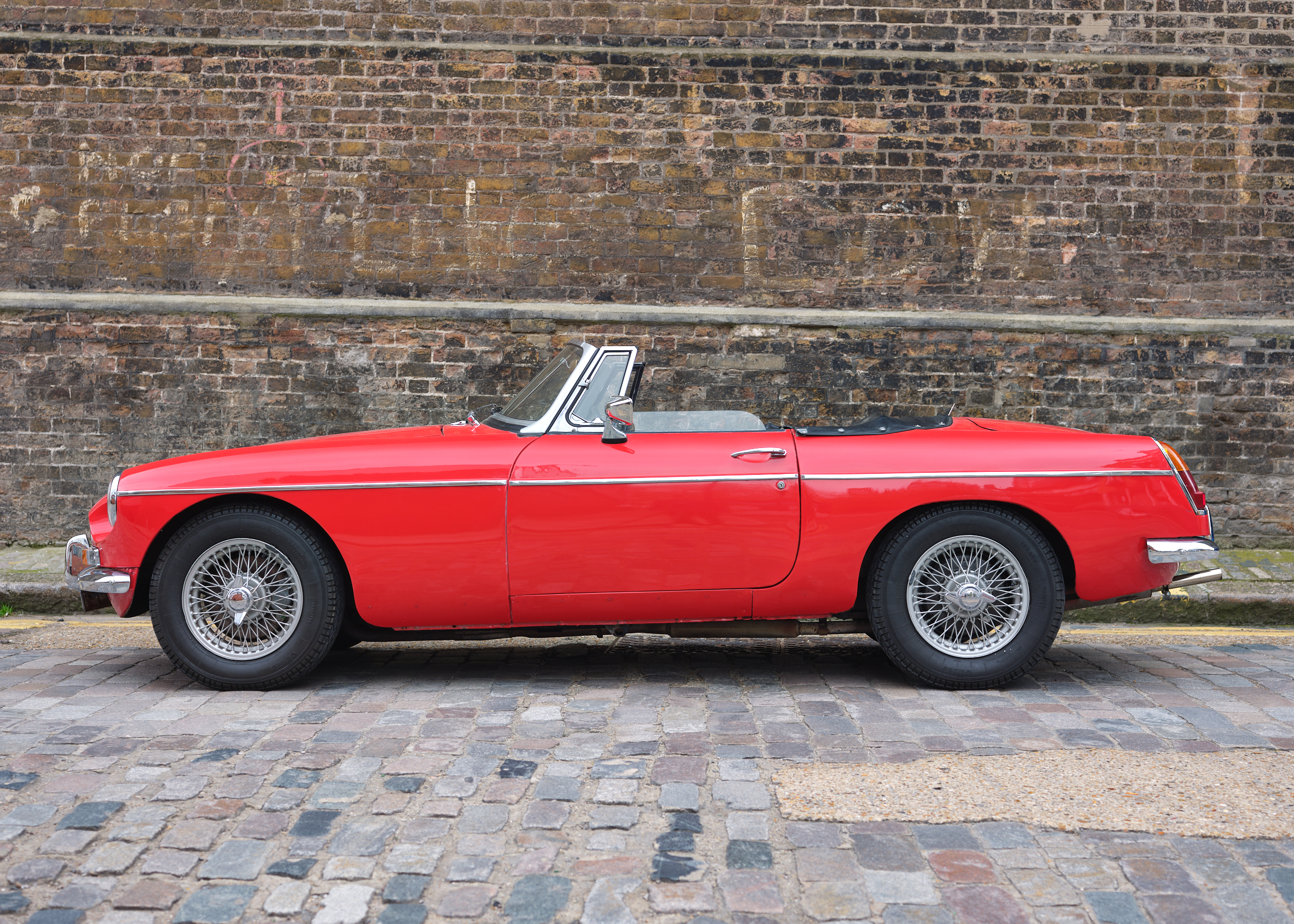 1966 MGB ROADSTER