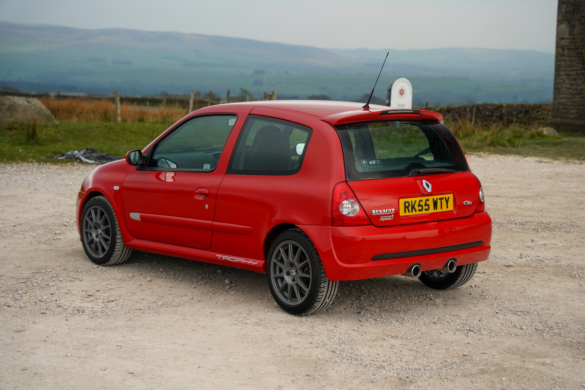 2005 RENAULTSPORT CLIO 182 TROPHY