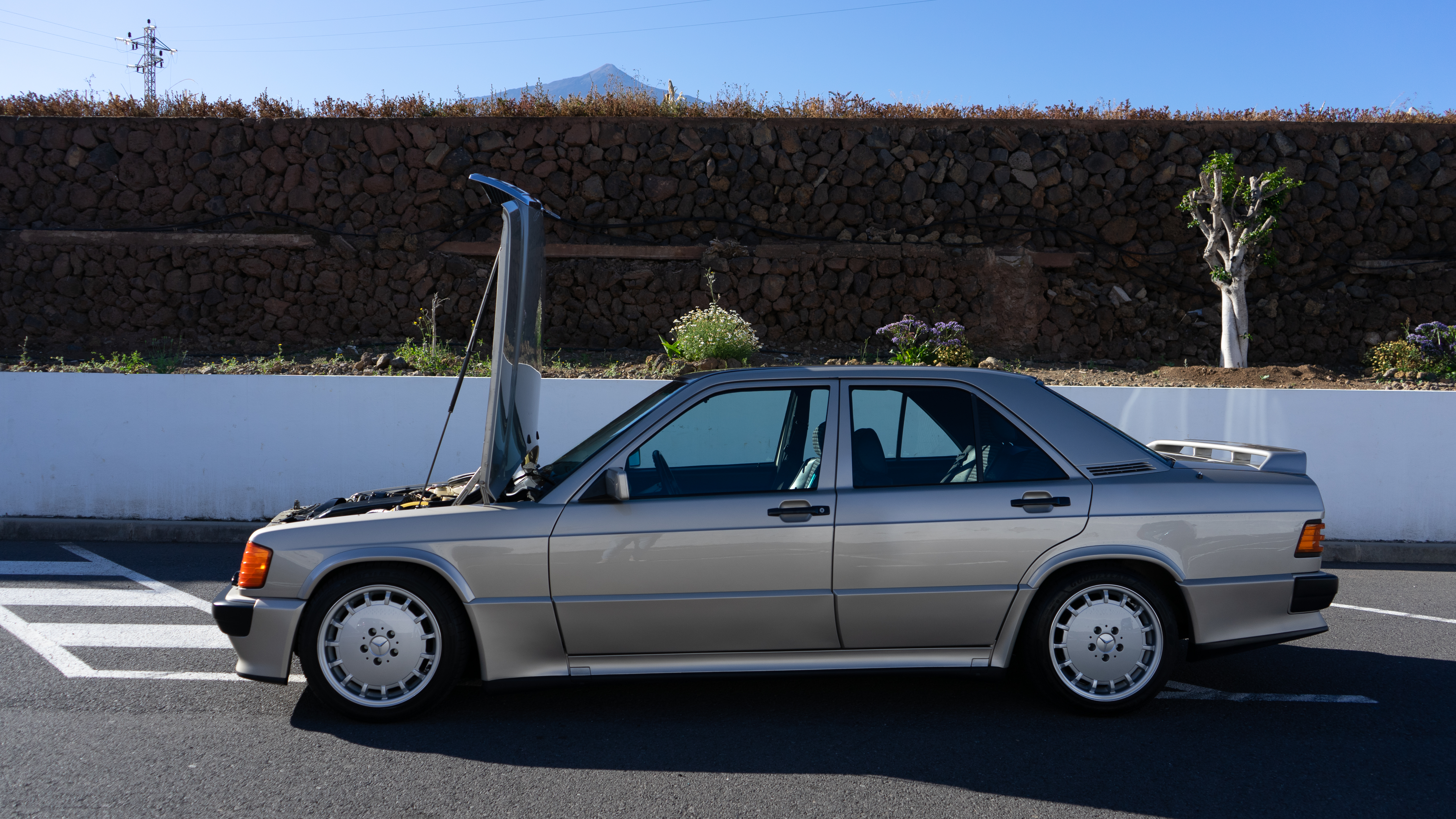 1985 MERCEDES-BENZ 190E 2.3 16V COSWORTH for sale by auction in ...