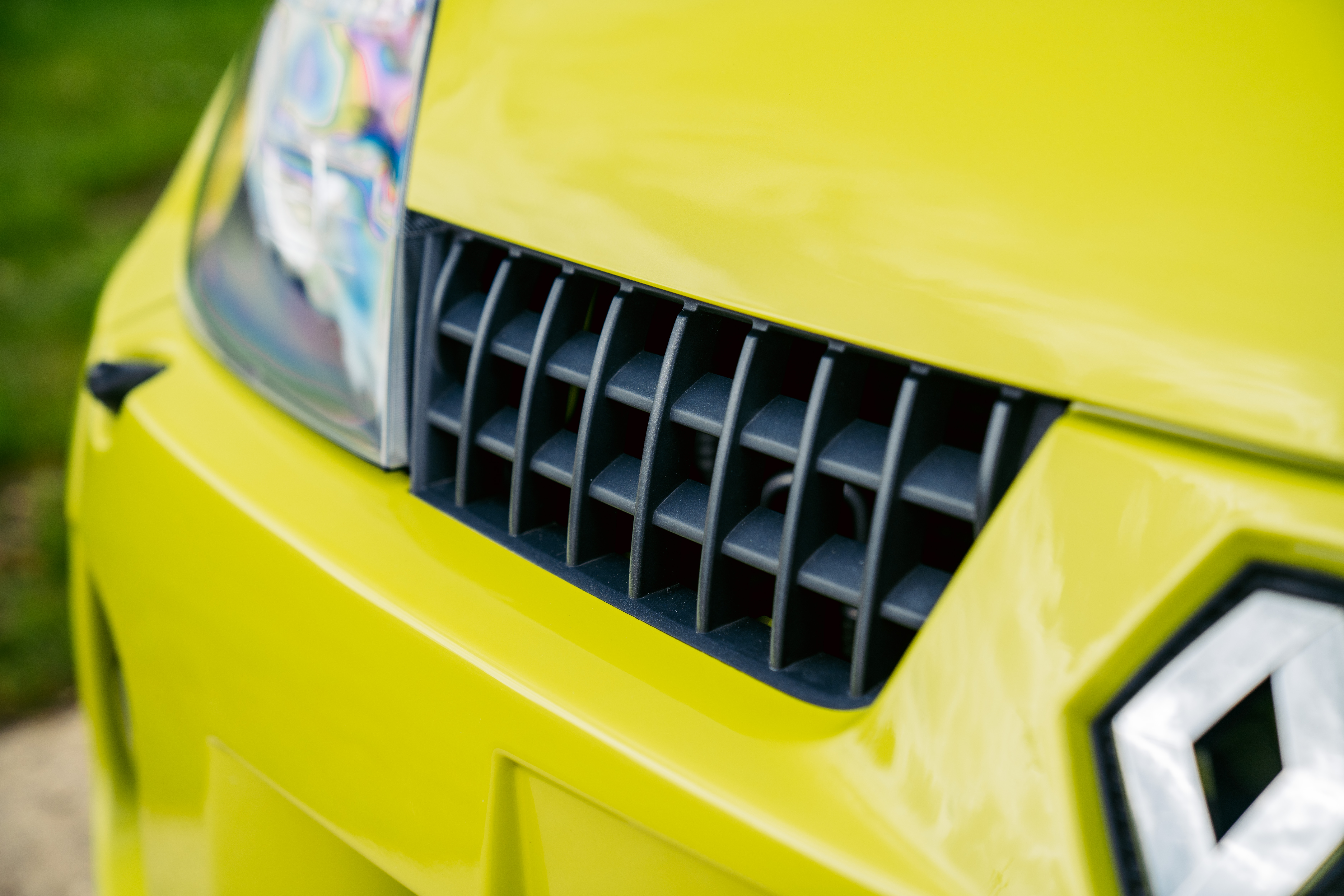 2004 RENAULT CLIO V6 PHASE 2 - 13,259 MILES