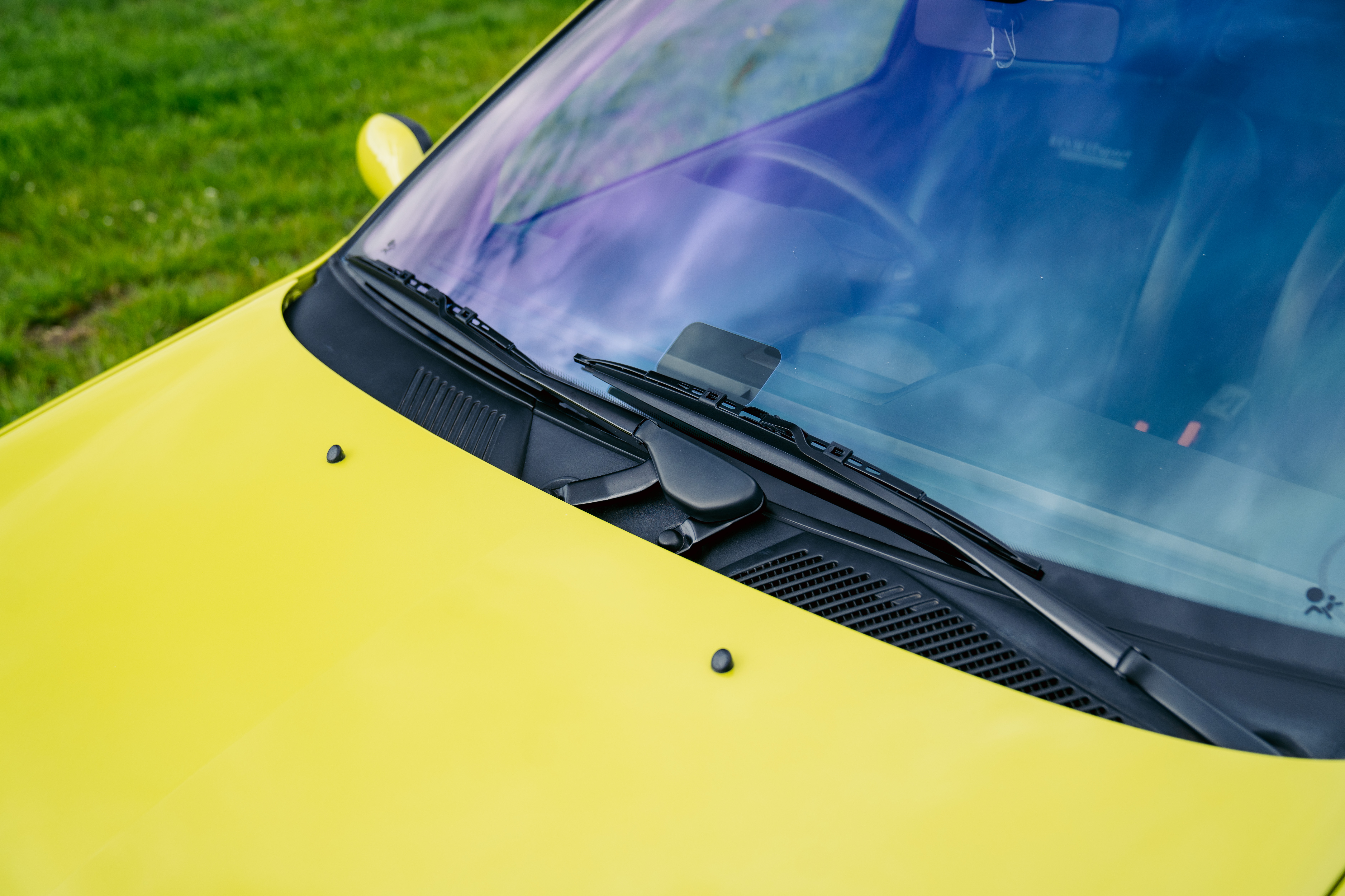 2004 RENAULT CLIO V6 PHASE 2 - 13,259 MILES