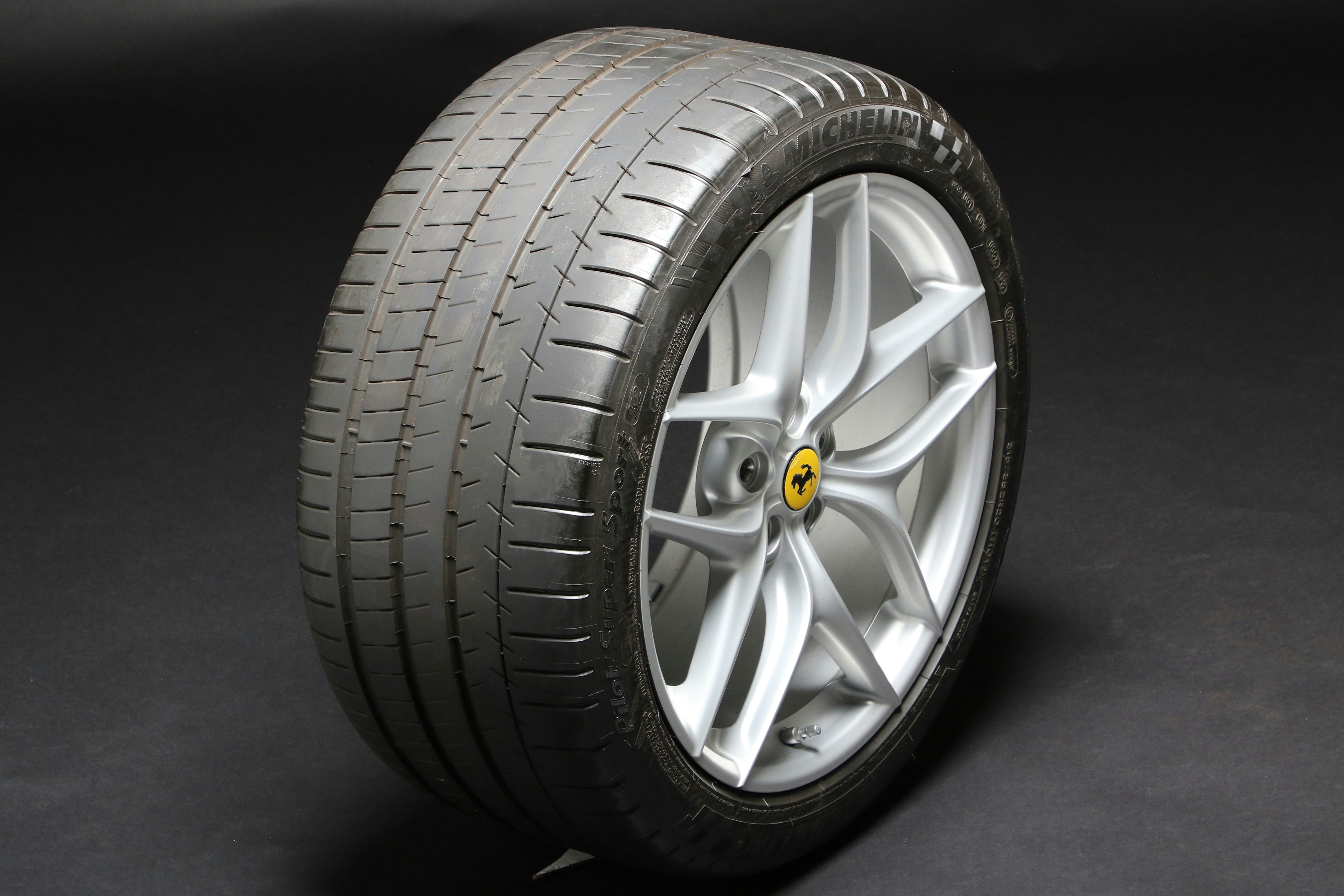 SET OF FERRARI F12 ALLOY WHEELS