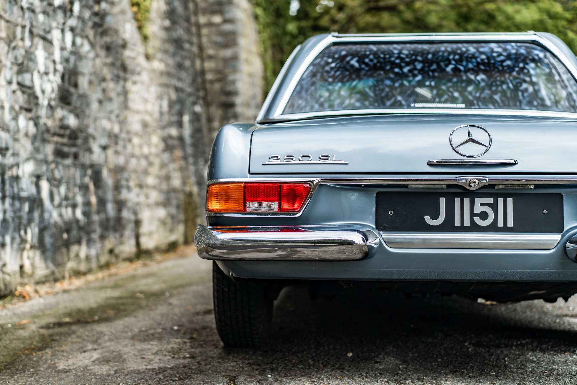 1967 MERCEDES-BENZ 250 SL PAGODA - CALIFORNIA CONVERSION