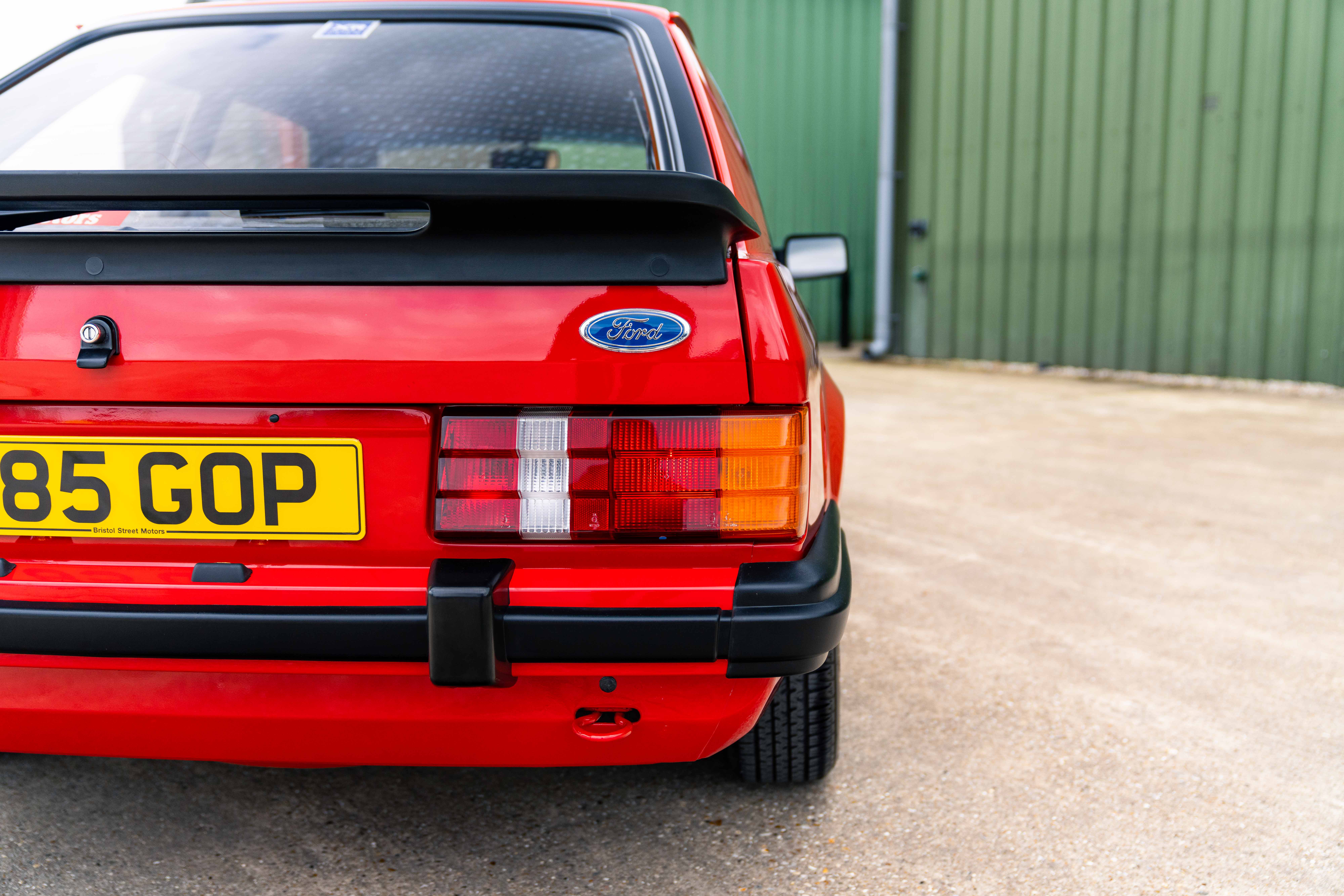 1985 FORD ESCORT XR3I