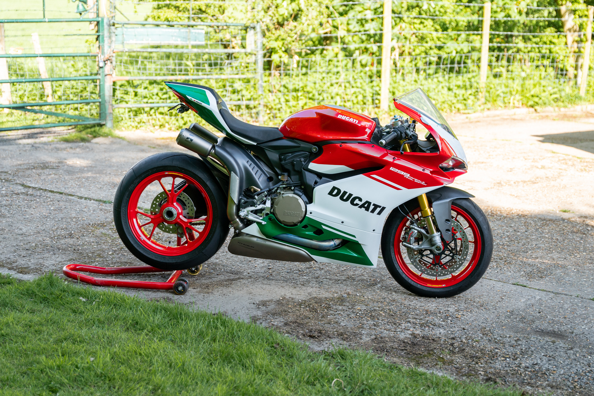 2018 DUCATI 1299 PANIGALE R 'FINAL EDITION' - 80 MILES