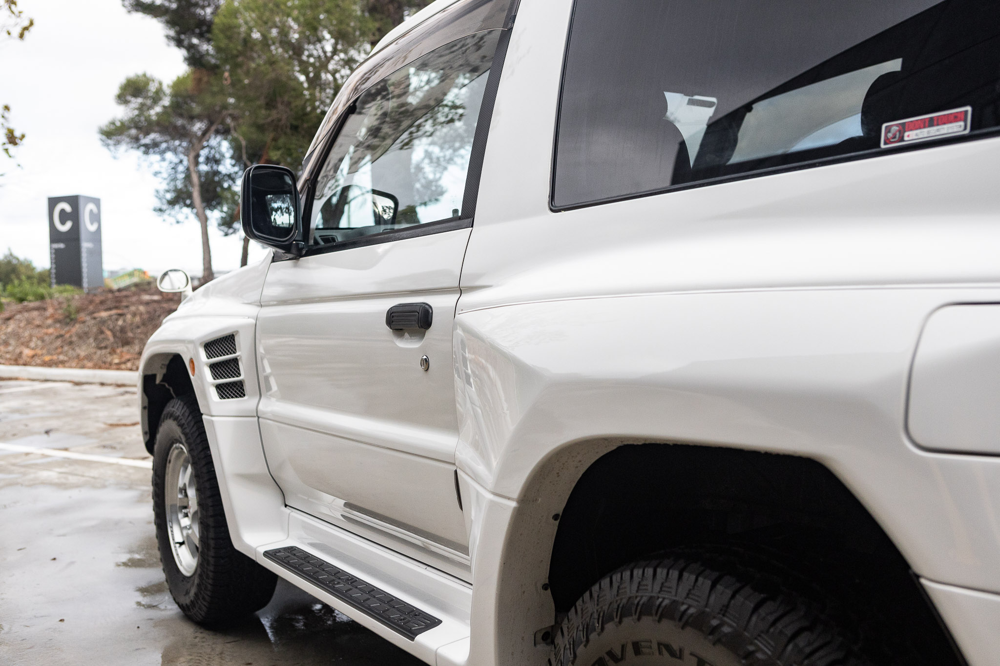1998 MITSUBISHI PAJERO EVOLUTION