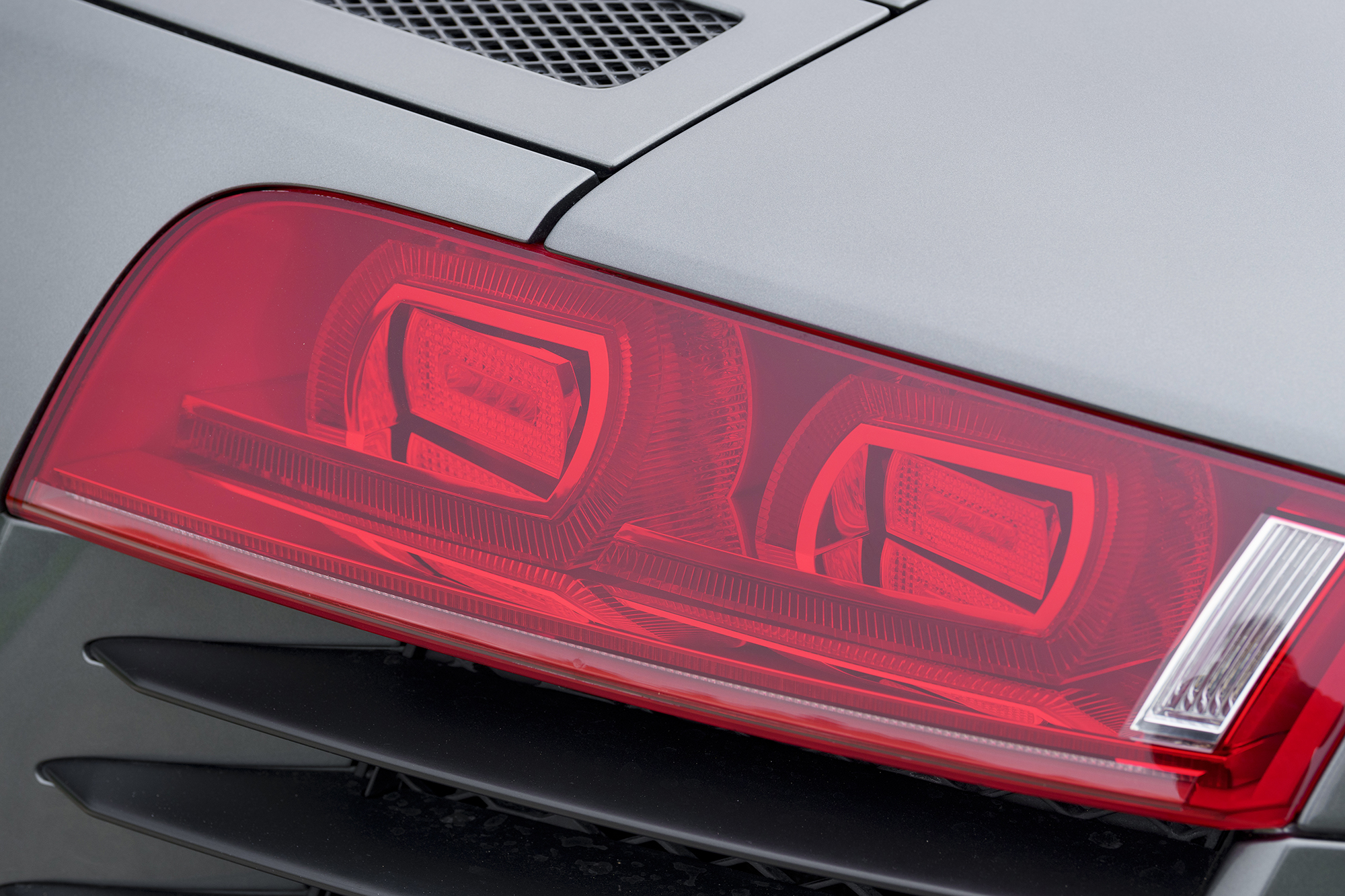 2008 AUDI R8 4.2 V8 - MANUAL