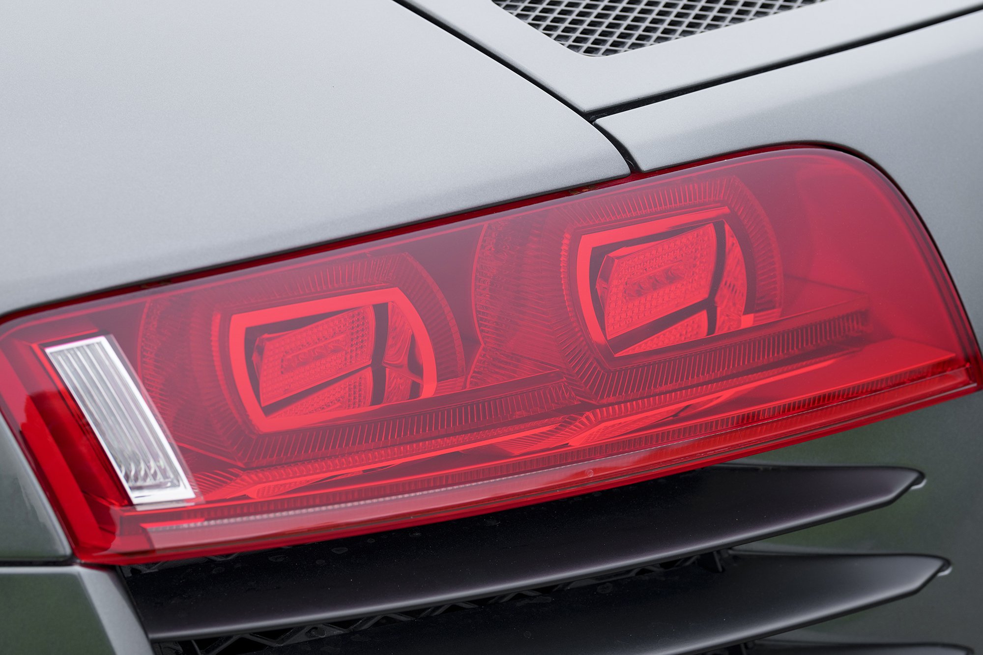 2008 AUDI R8 4.2 V8 - MANUAL