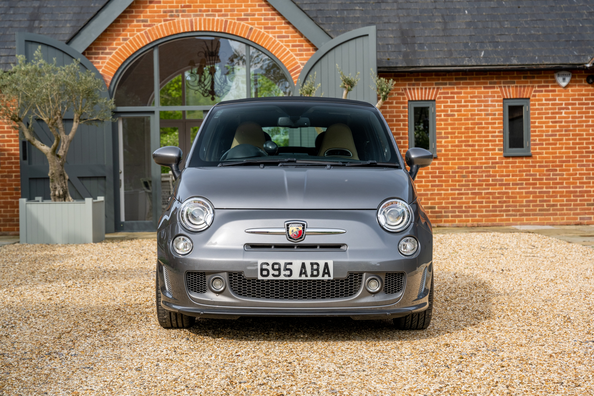 2013 ABARTH 695 EDIZIONE MASERATI