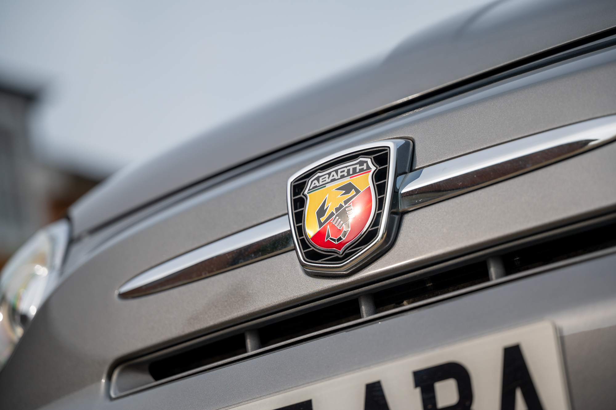 2013 ABARTH 695 EDIZIONE MASERATI