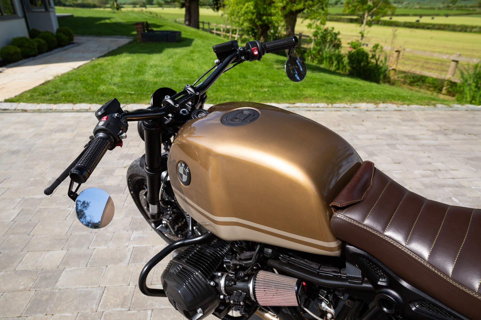 2015 BMW R NINE T – PC.02 BY PIER CITY CUSTOM