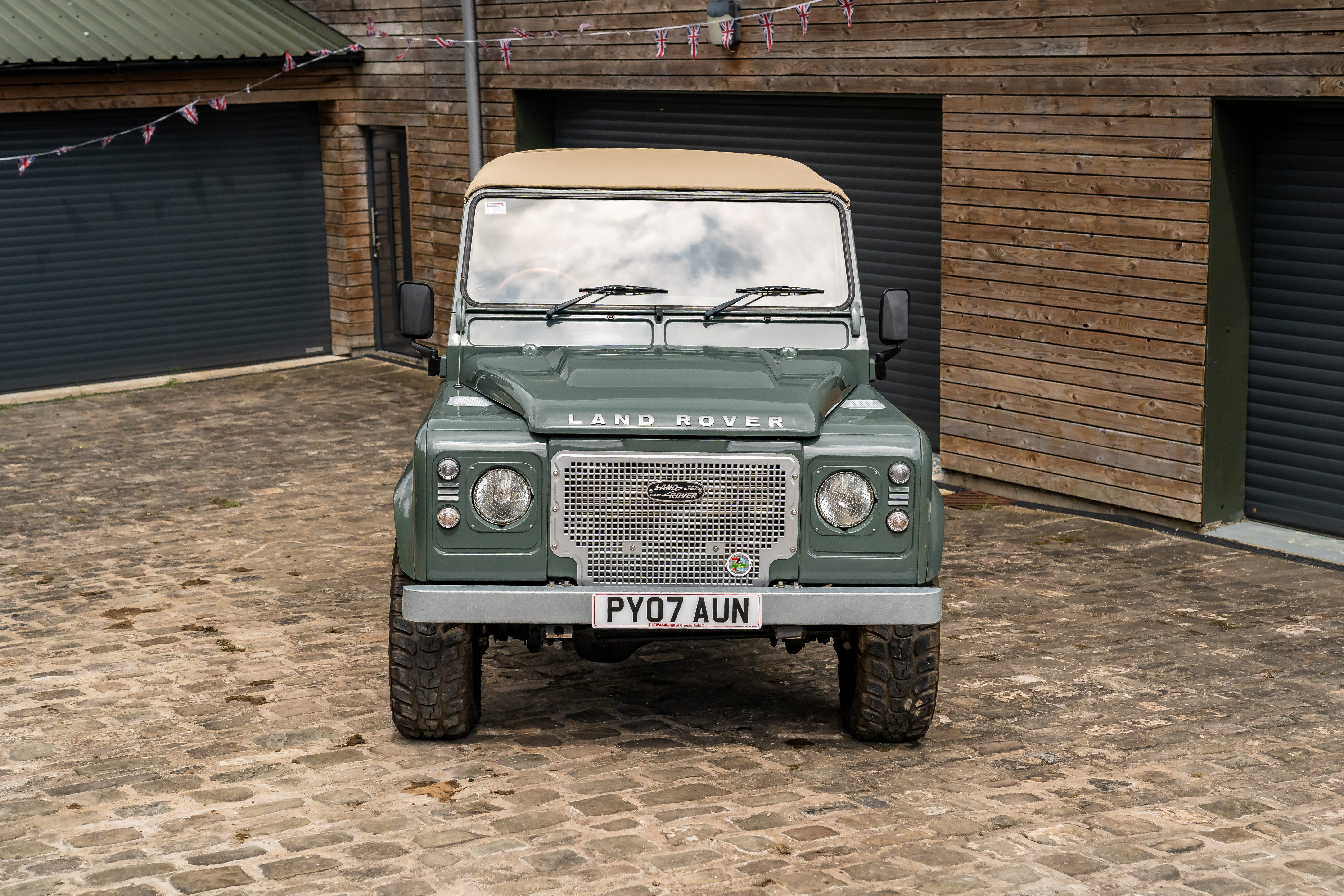 2007 LAND ROVER DEFENDER 110 SINGLE CAB PICKUP ‘OUTLANDER’