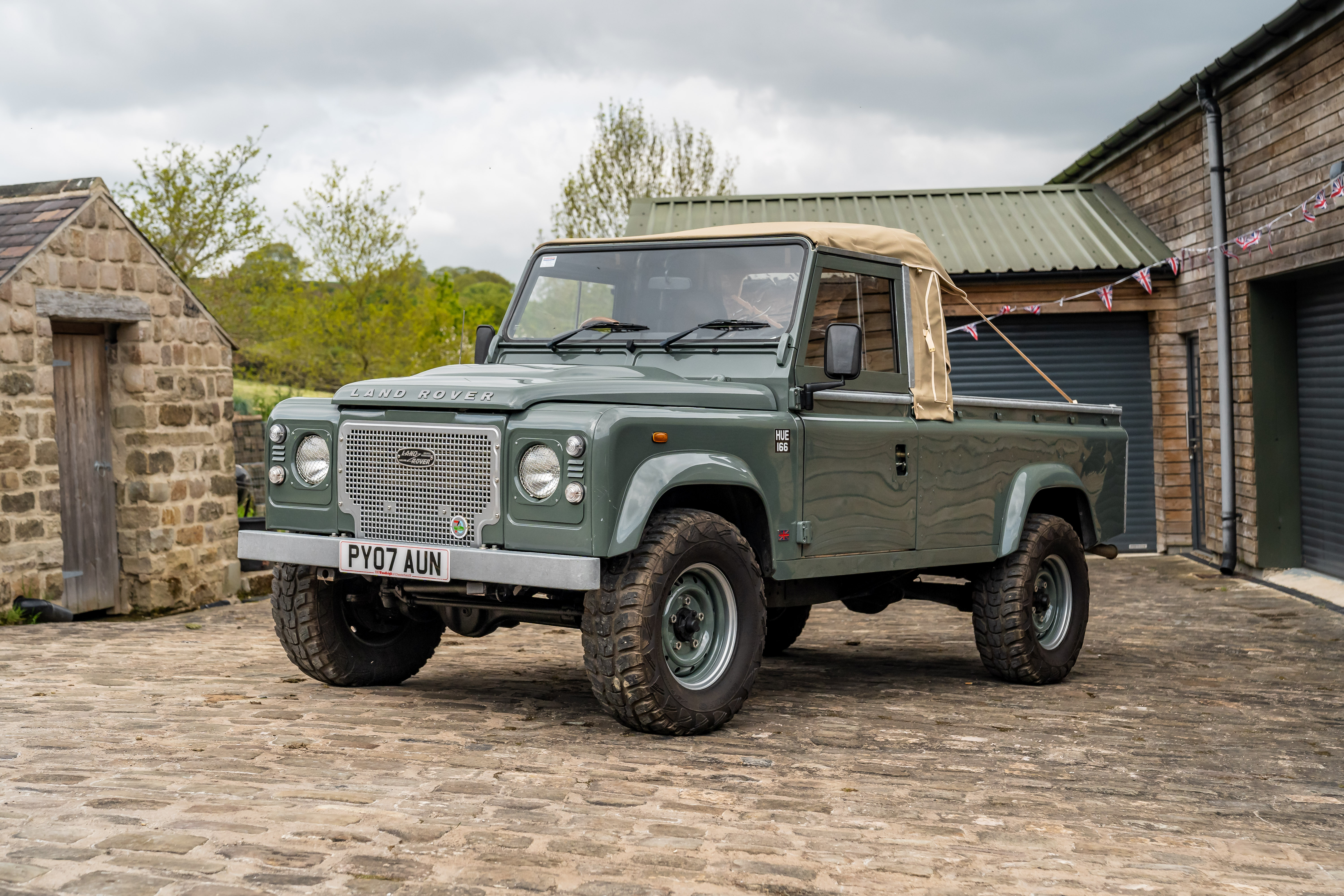 2007 LAND ROVER DEFENDER 110 SINGLE CAB PICKUP ‘OUTLANDER’