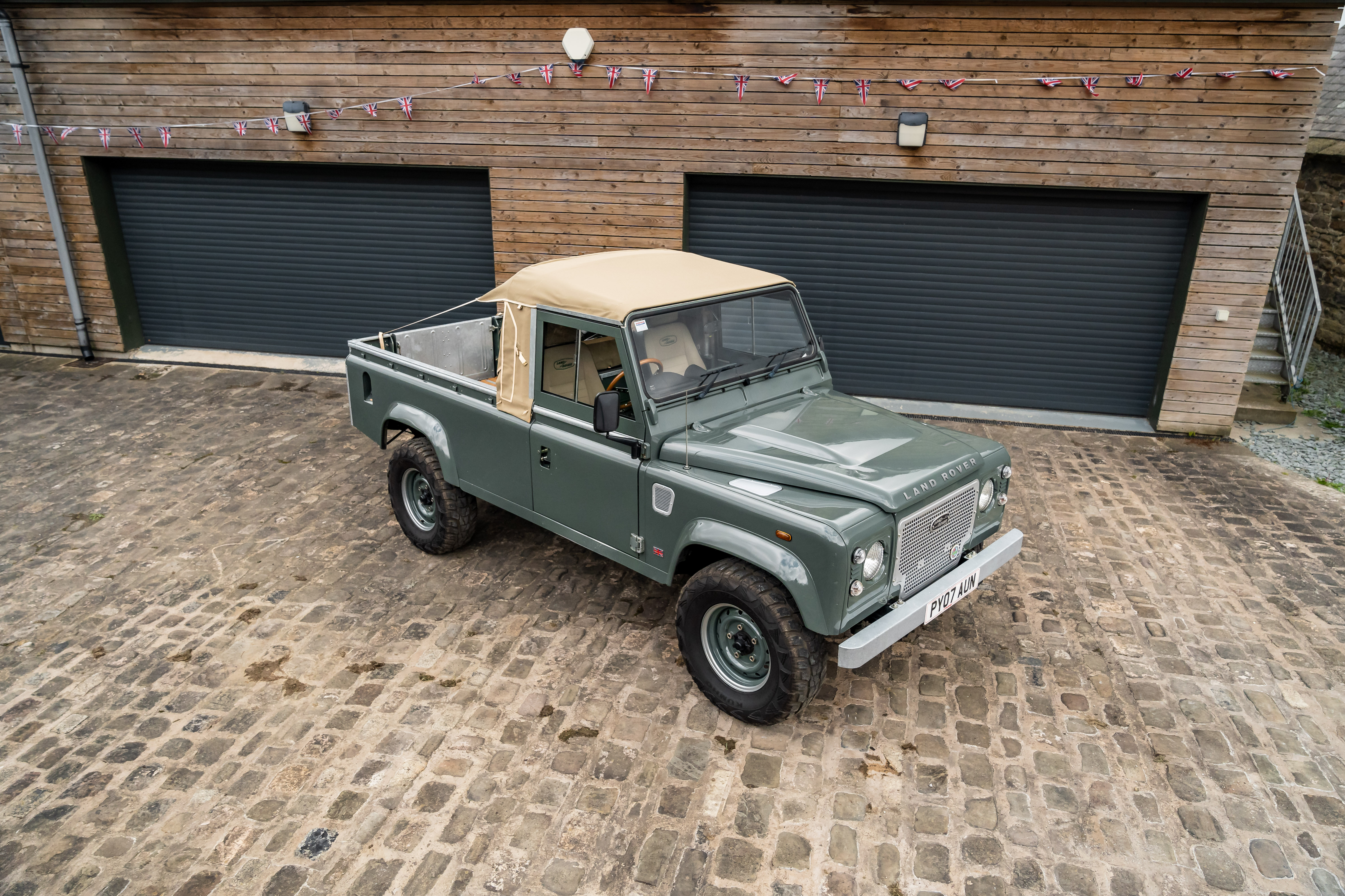 2007 LAND ROVER DEFENDER 110 SINGLE CAB PICKUP ‘OUTLANDER’
