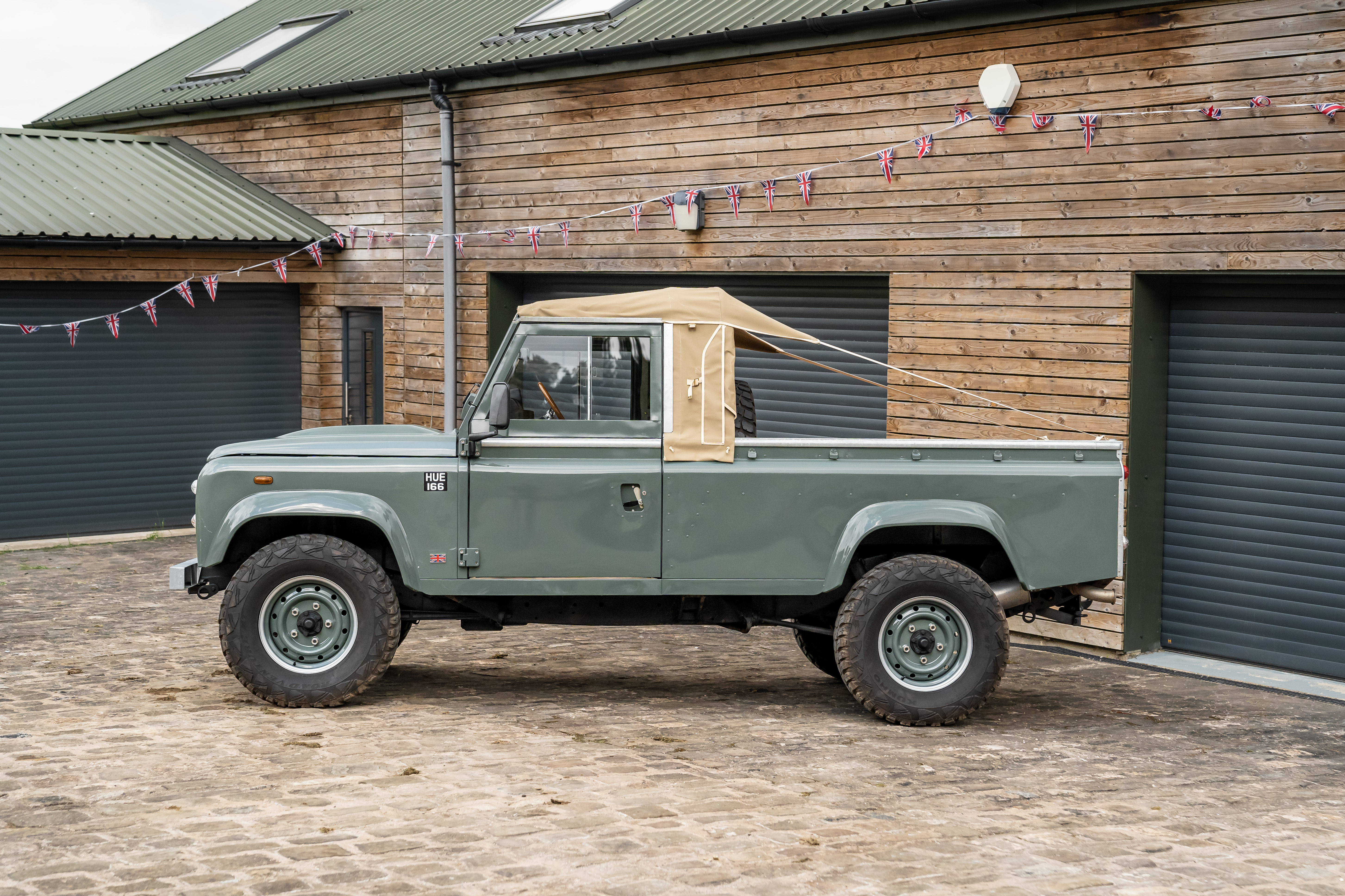 2007 LAND ROVER DEFENDER 110 SINGLE CAB PICKUP ‘OUTLANDER’