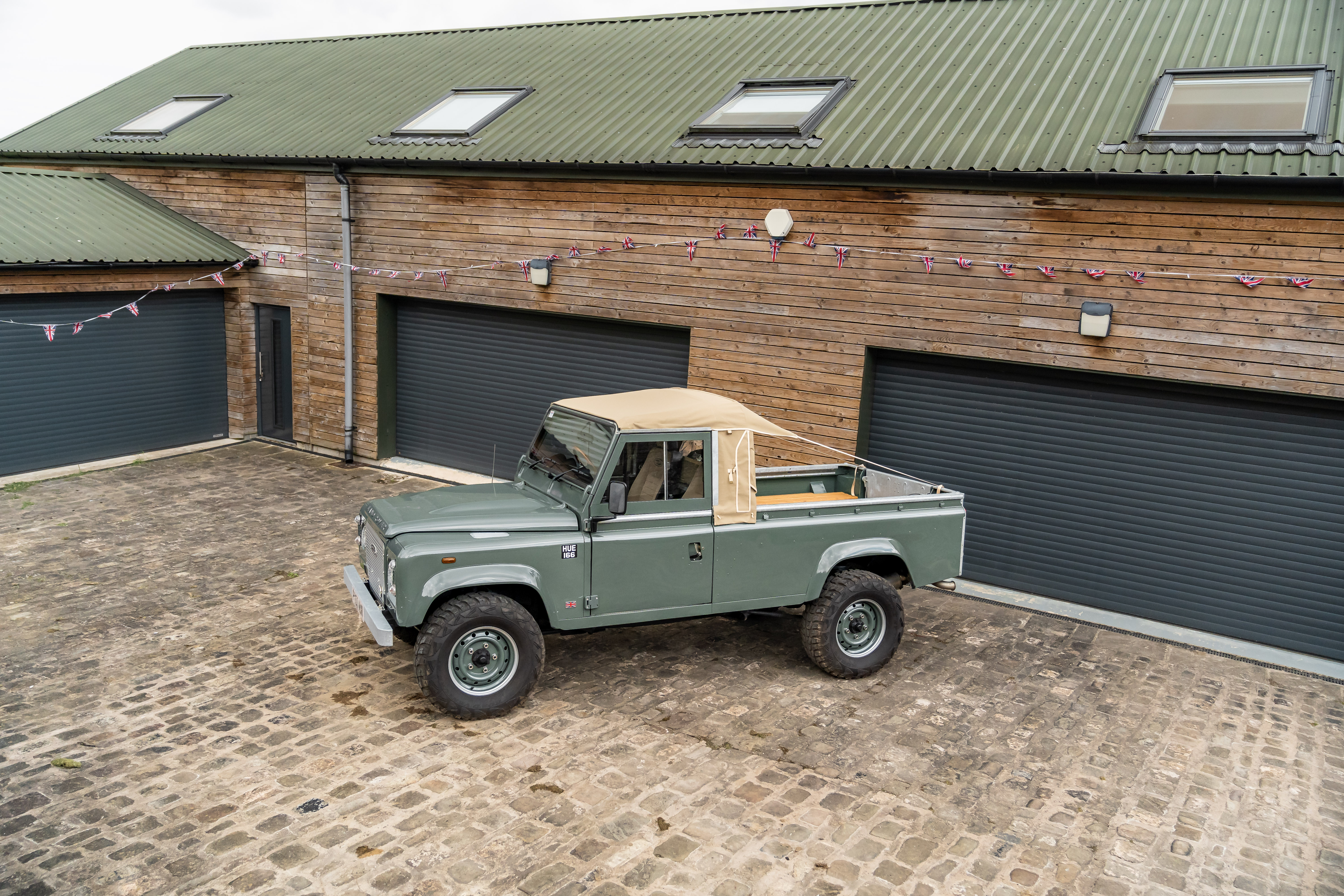 2007 LAND ROVER DEFENDER 110 SINGLE CAB PICKUP ‘OUTLANDER’
