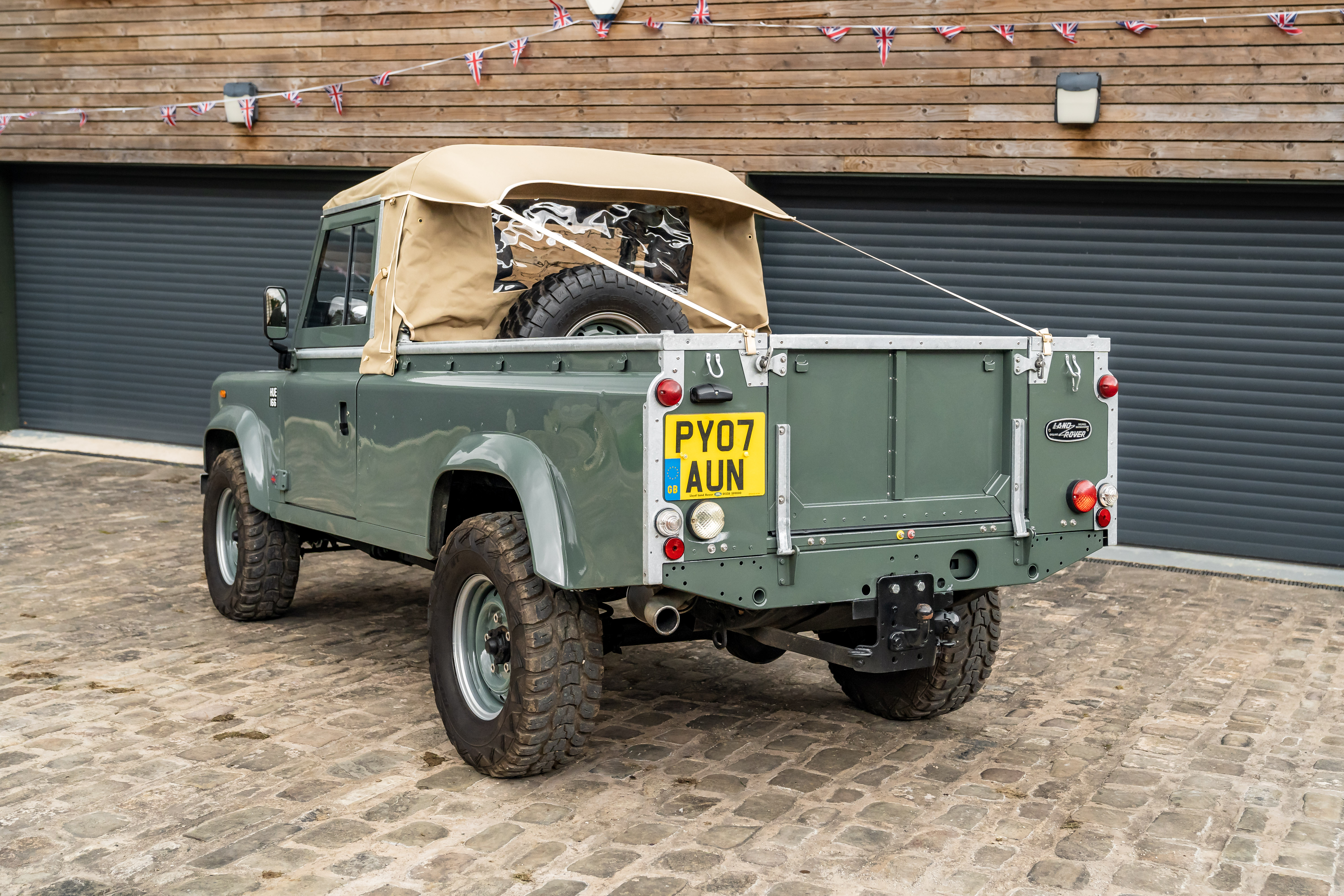 2007 LAND ROVER DEFENDER 110 SINGLE CAB PICKUP ‘OUTLANDER’