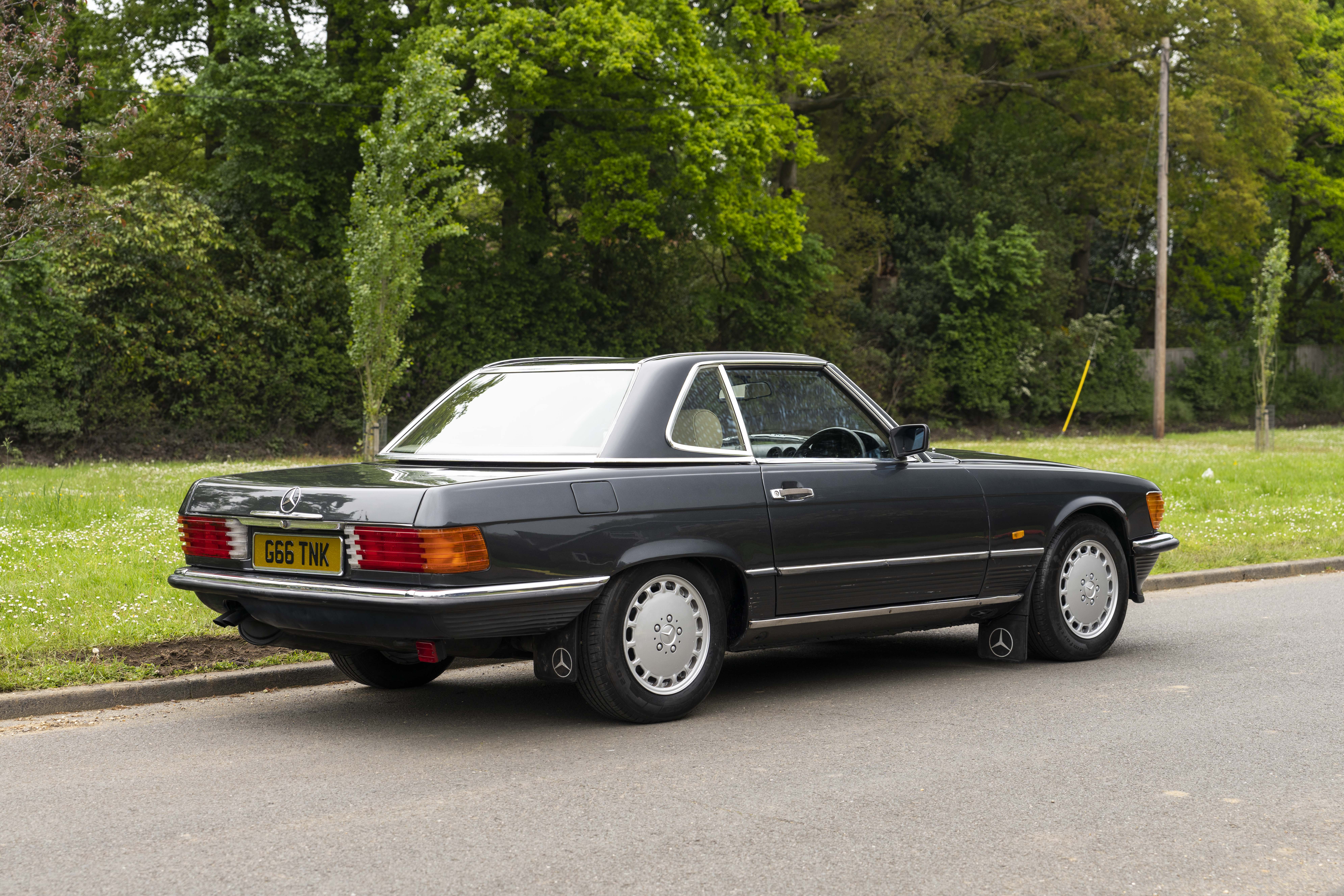 1989 MERCEDES-BENZ (R107) 300 SL