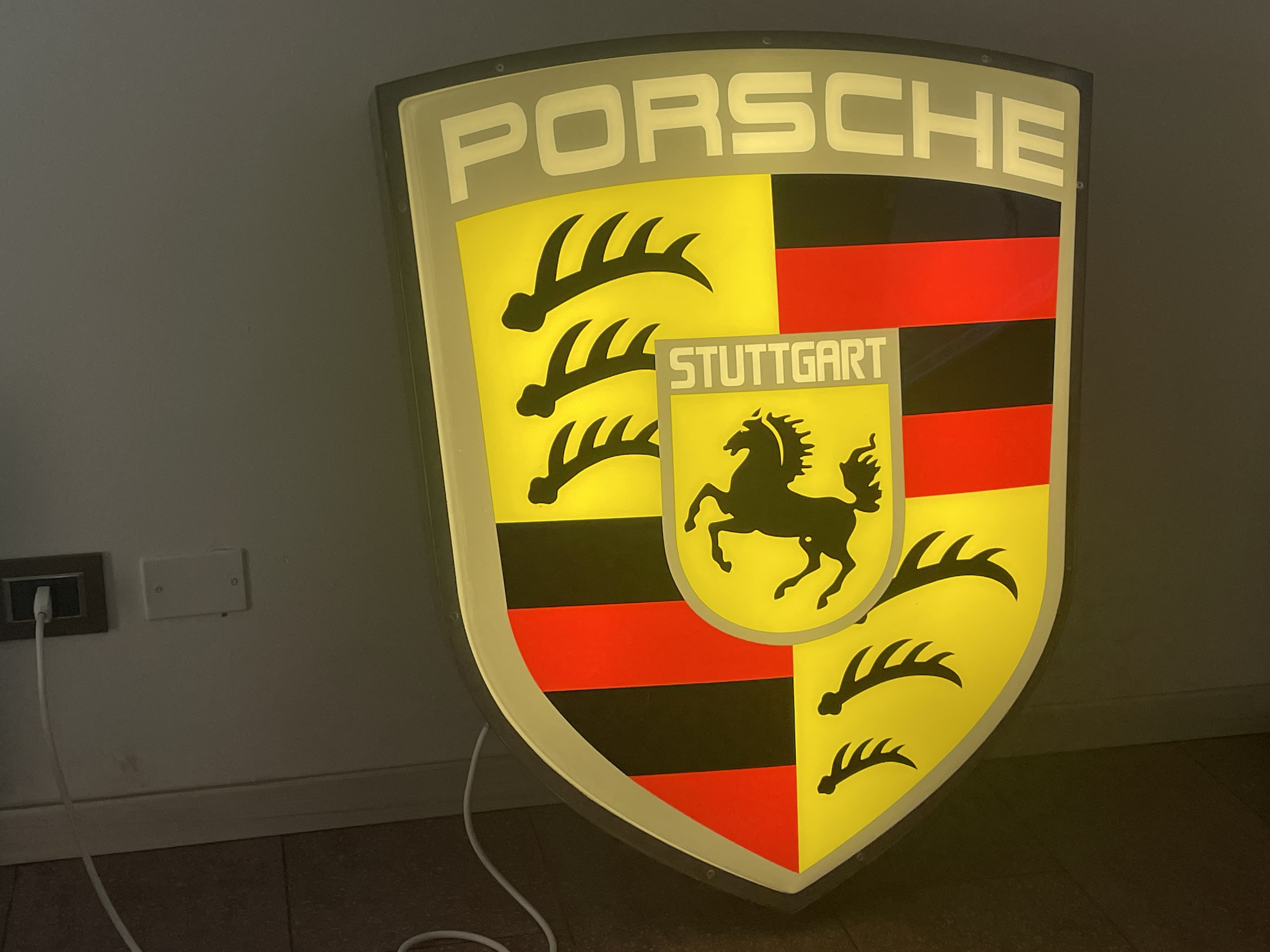 PORSCHE ILLUMINATED CREST SIGN