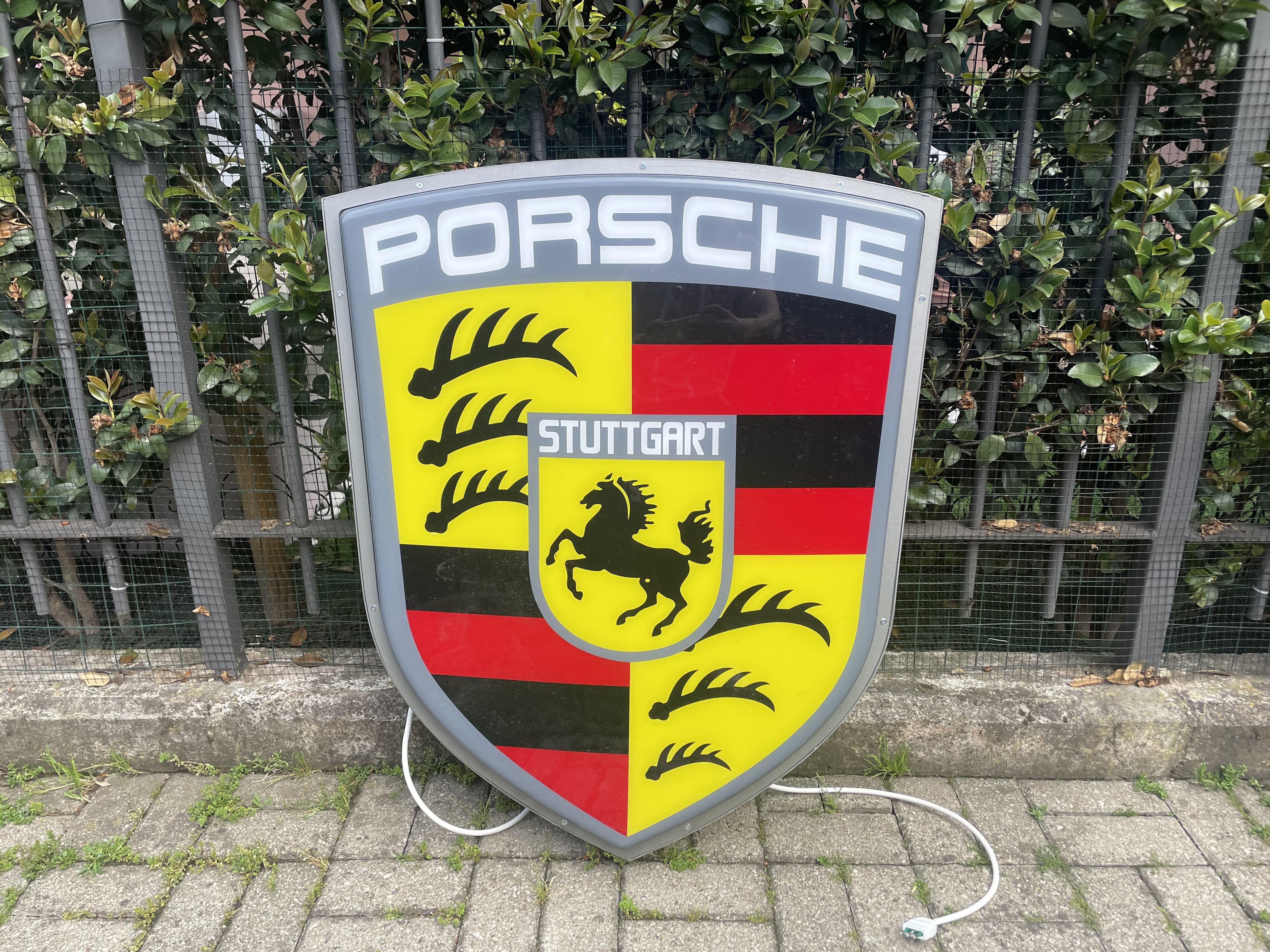 PORSCHE ILLUMINATED CREST SIGN