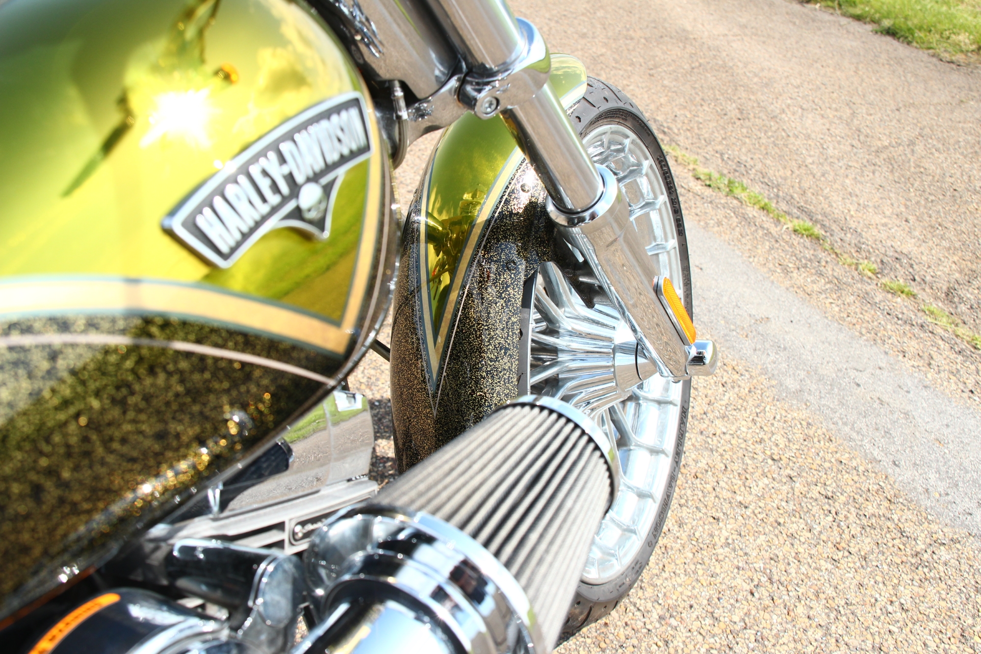 2012 HARLEY-DAVIDSON CVO BREAKOUT