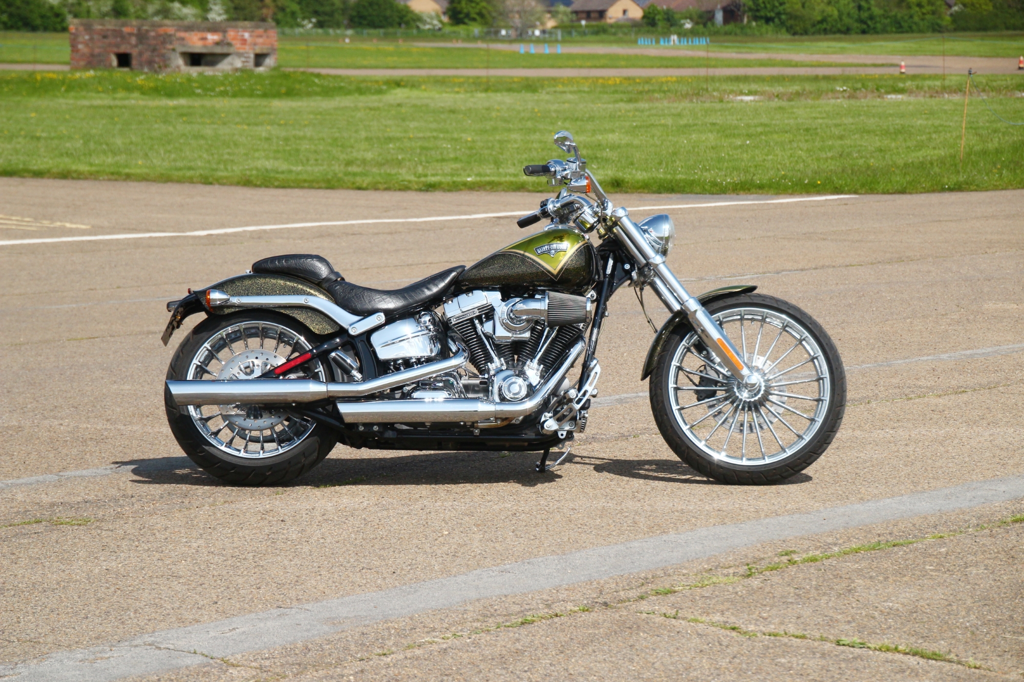 2012 HARLEY-DAVIDSON CVO BREAKOUT