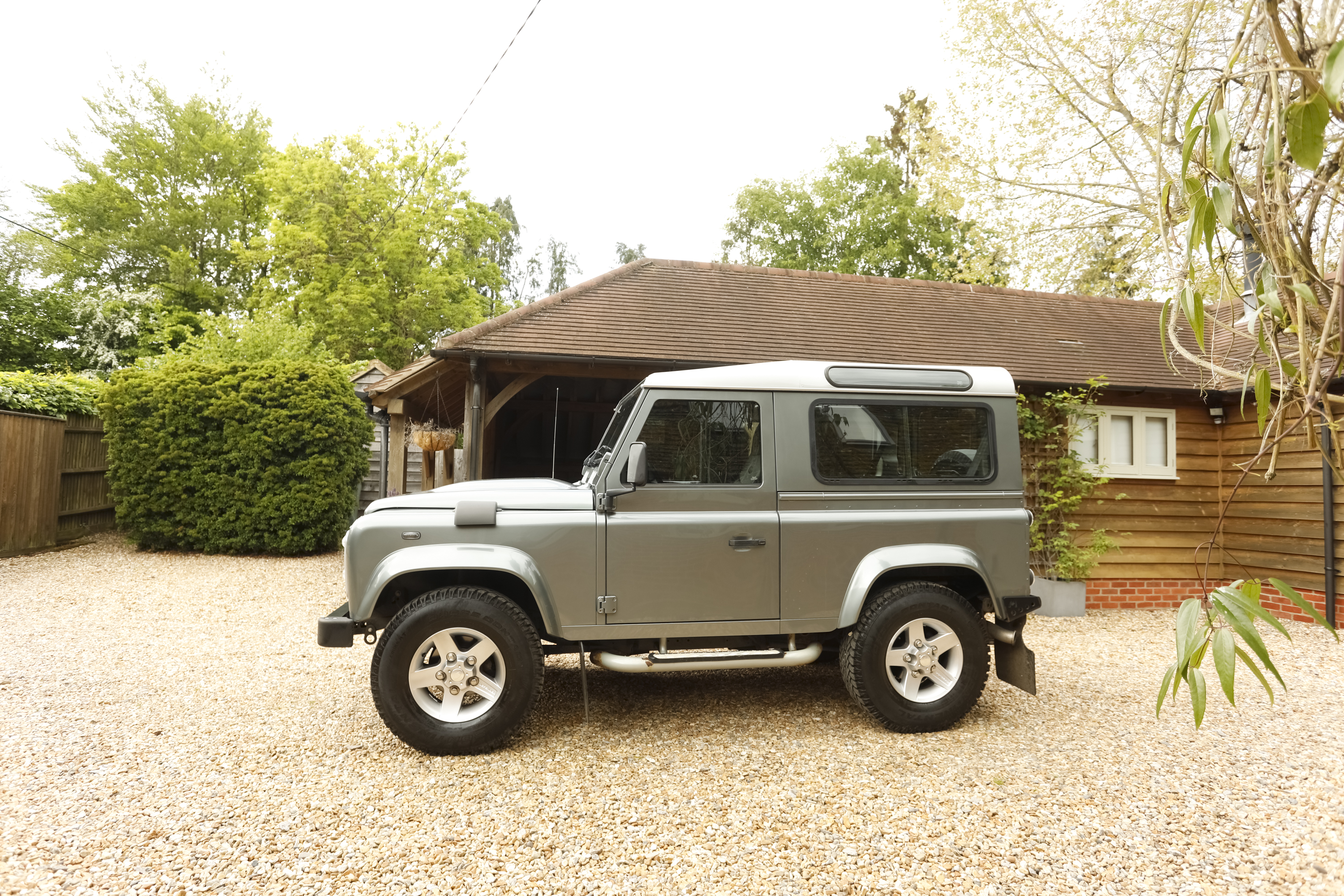2015 LAND ROVER DEFENDER 90 XS - 17,100 MILES