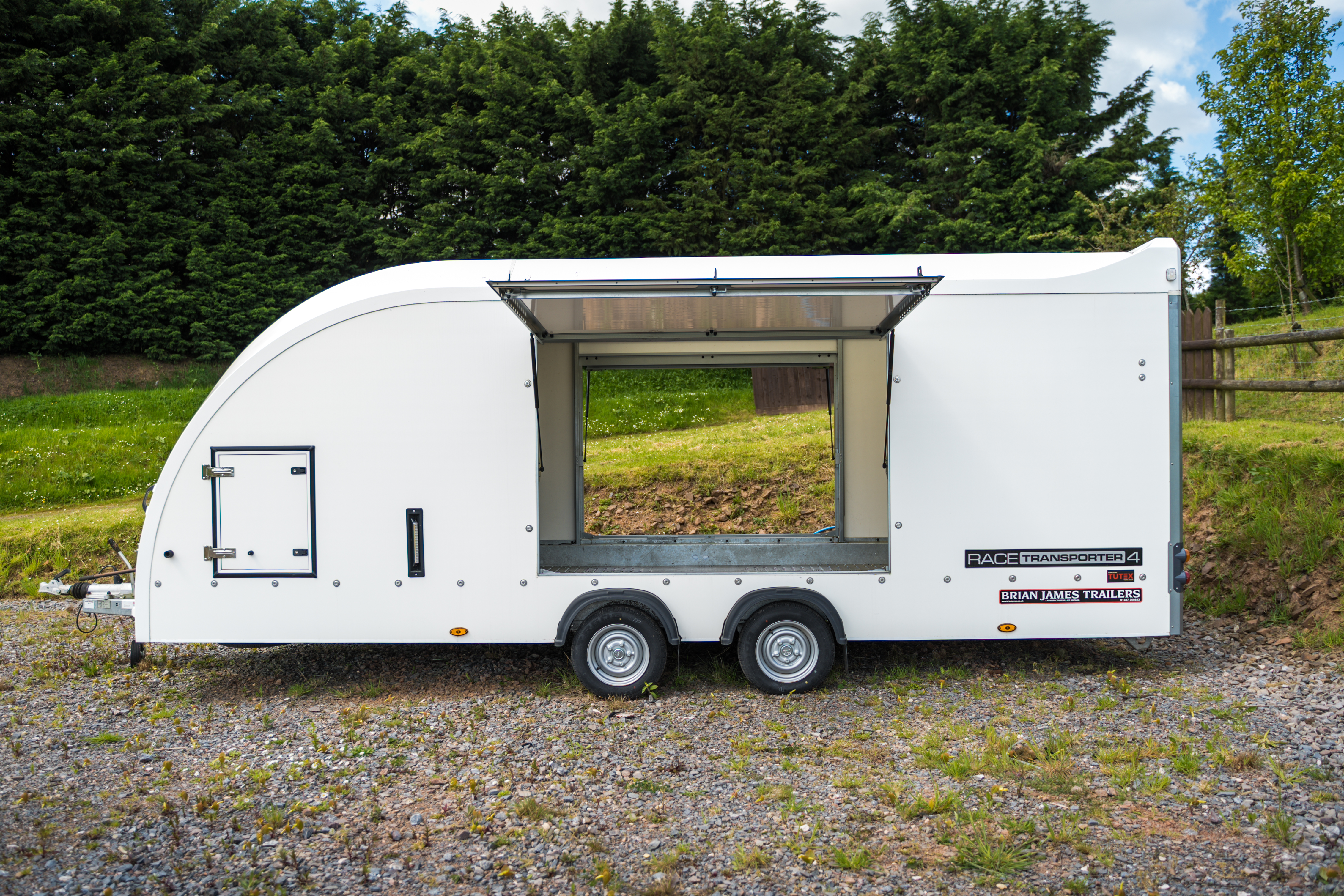 BRIAN JAMES TRAILERS RACE TRANSPORTER 4