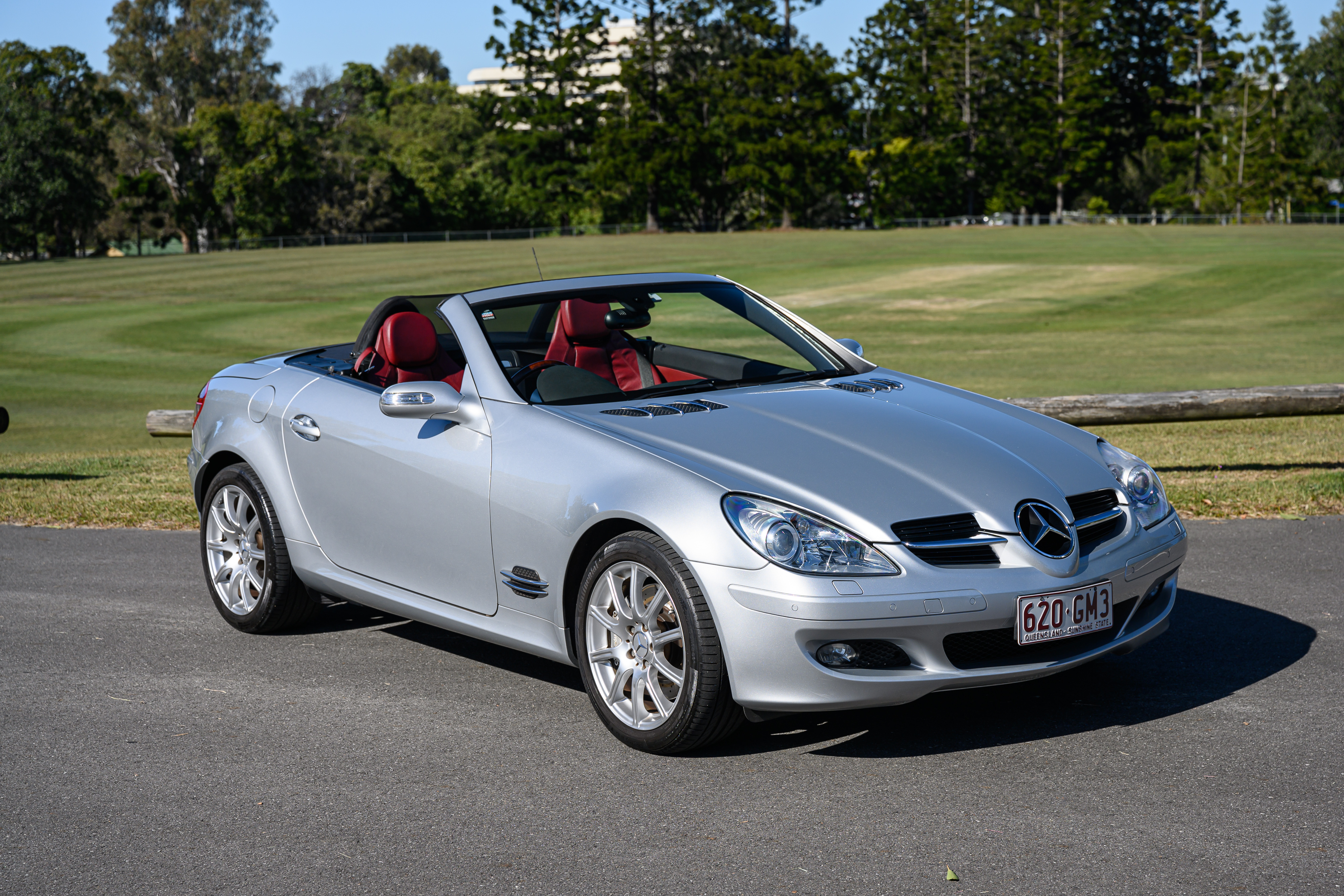 2004 MERCEDES-BENZ (R171) SLK 350