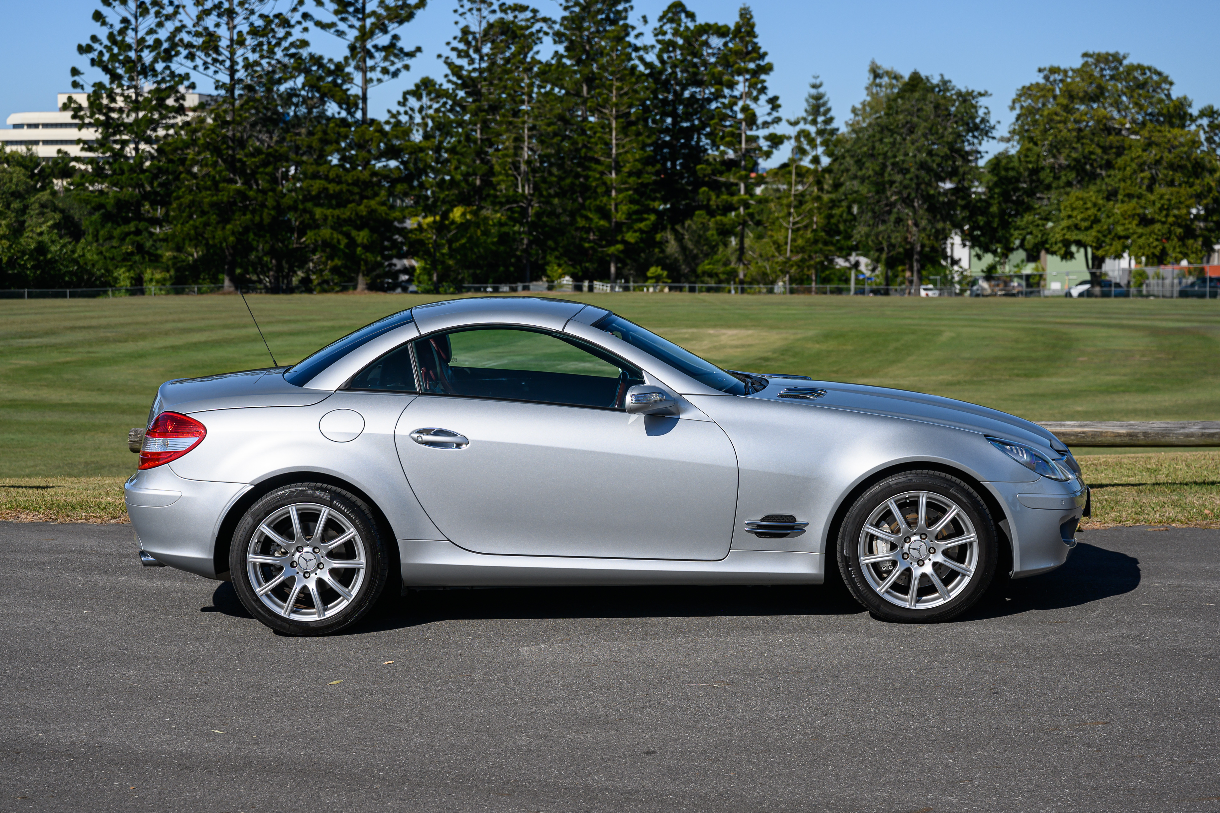 2004 MERCEDES-BENZ (R171) SLK 350