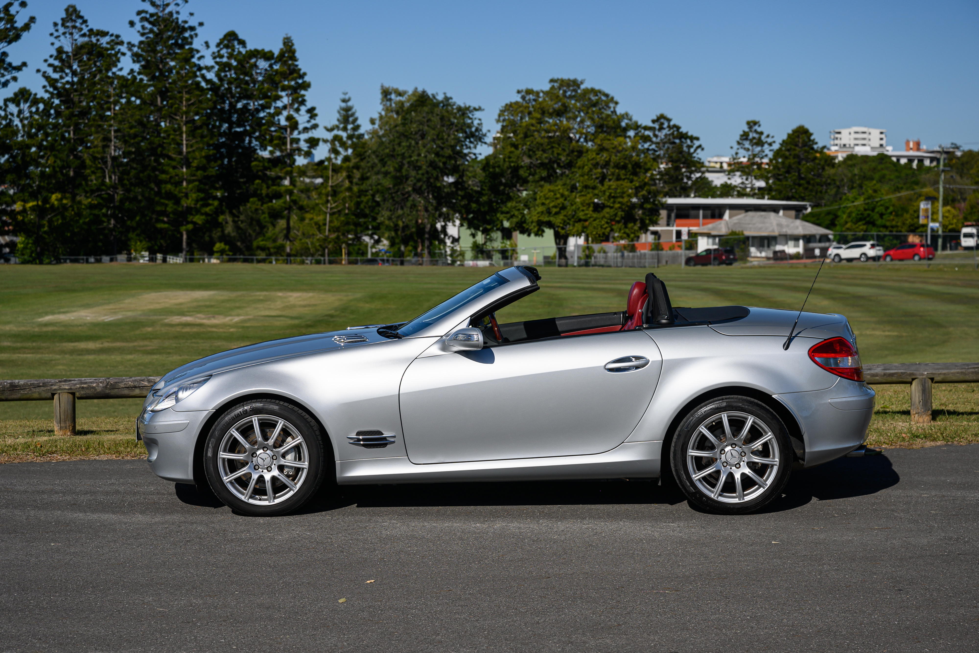 2004 MERCEDES-BENZ (R171) SLK 350