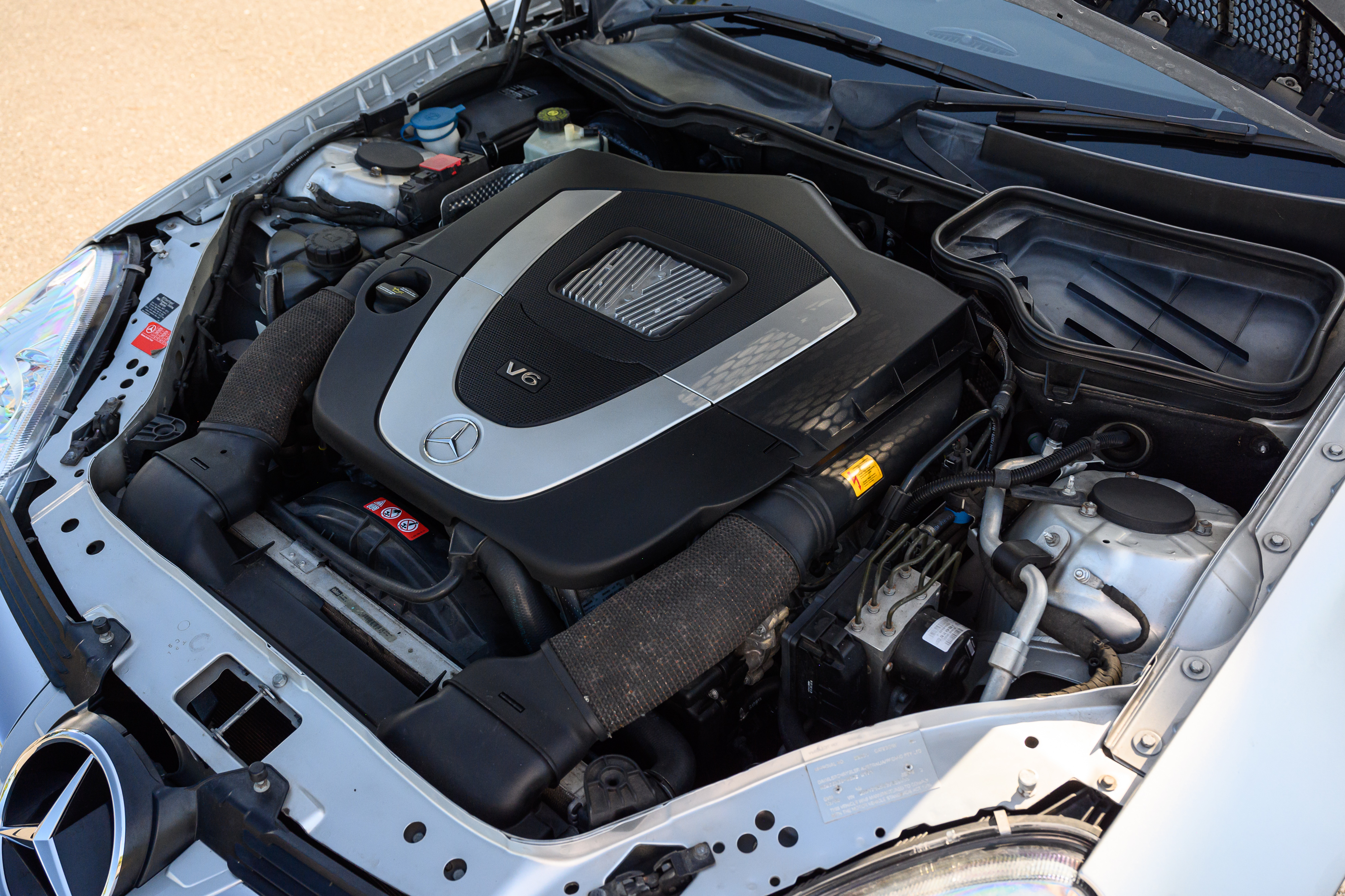 2004 MERCEDES-BENZ (R171) SLK 350