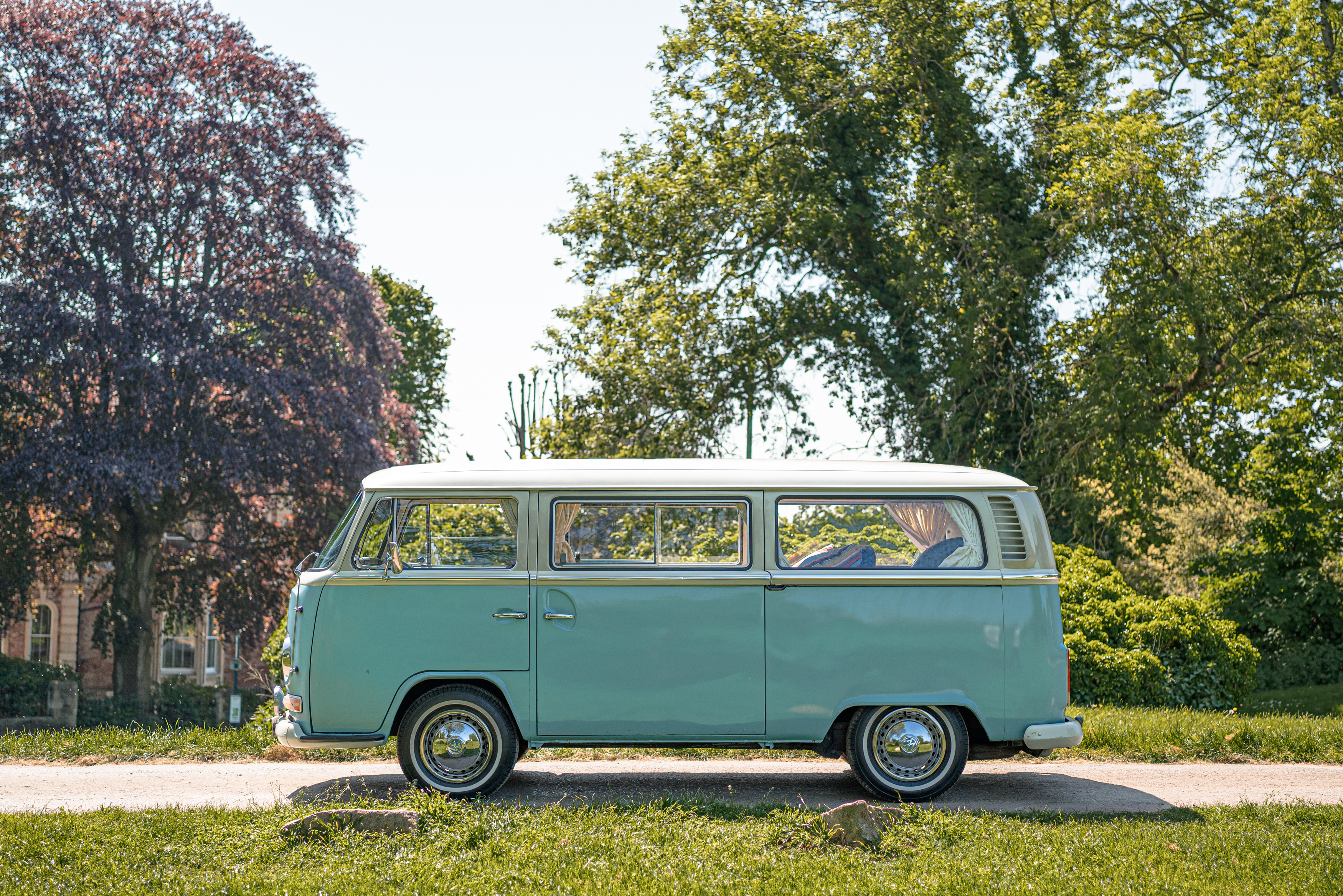 1972 VOLKSWAGEN TYPE 2 (T2) DANBURY ‘DELUXE’ CAMPERVAN