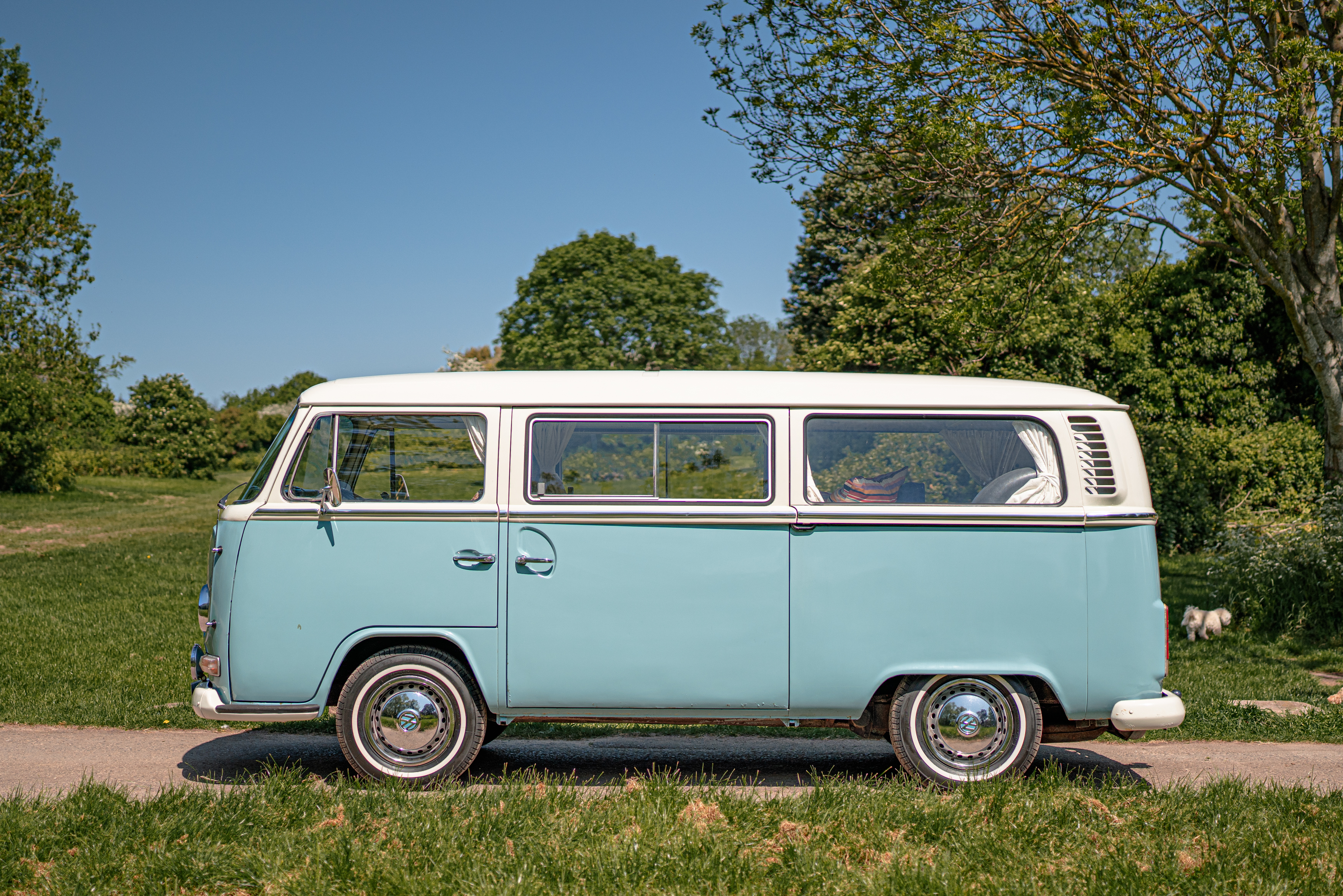 1972 VOLKSWAGEN TYPE 2 (T2) DANBURY ‘DELUXE’ CAMPERVAN